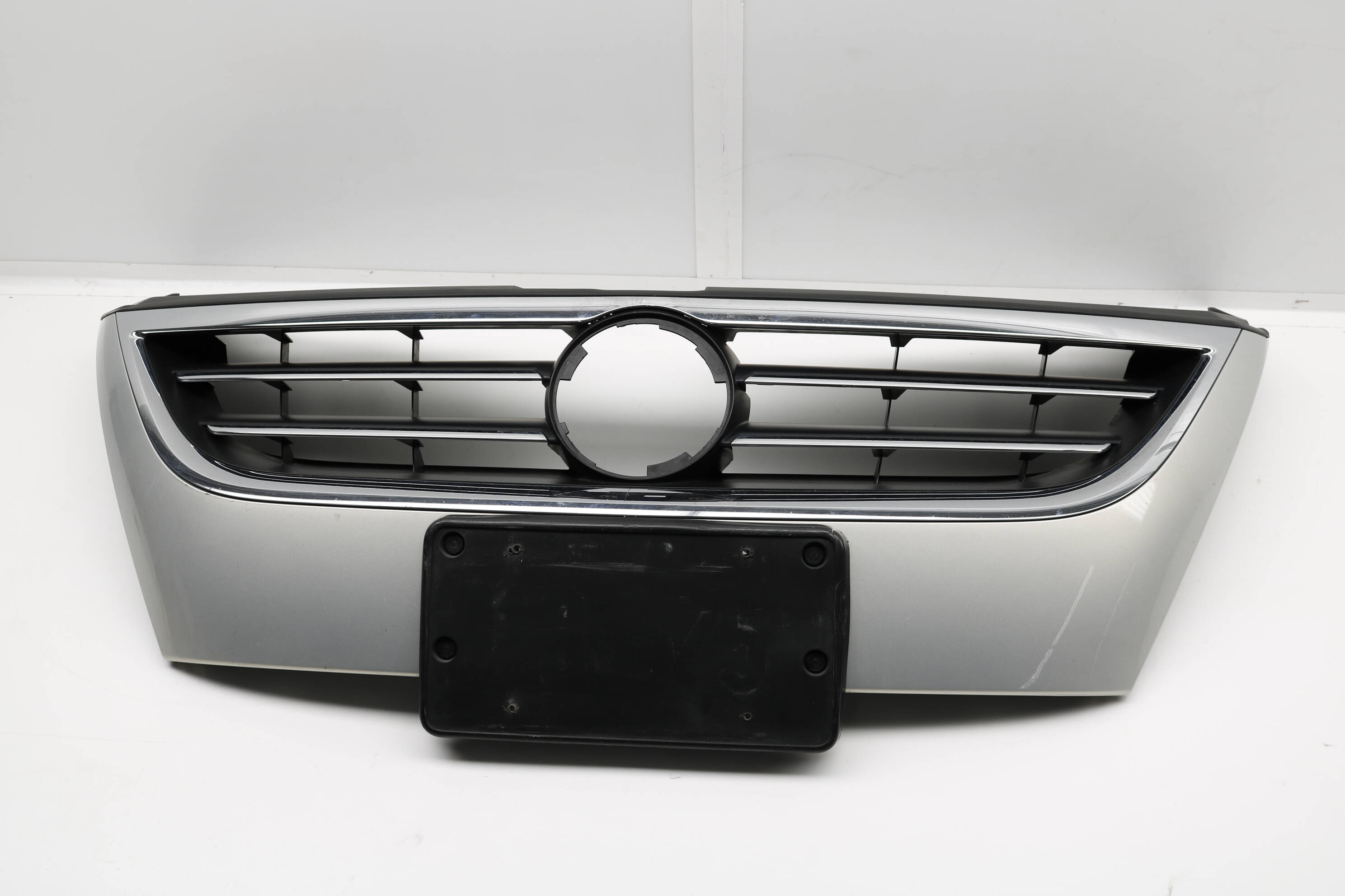 FRONT - CENTER GRILLE ASSEMBLY - VW CC PASSAT CC - 3C8853651Q
