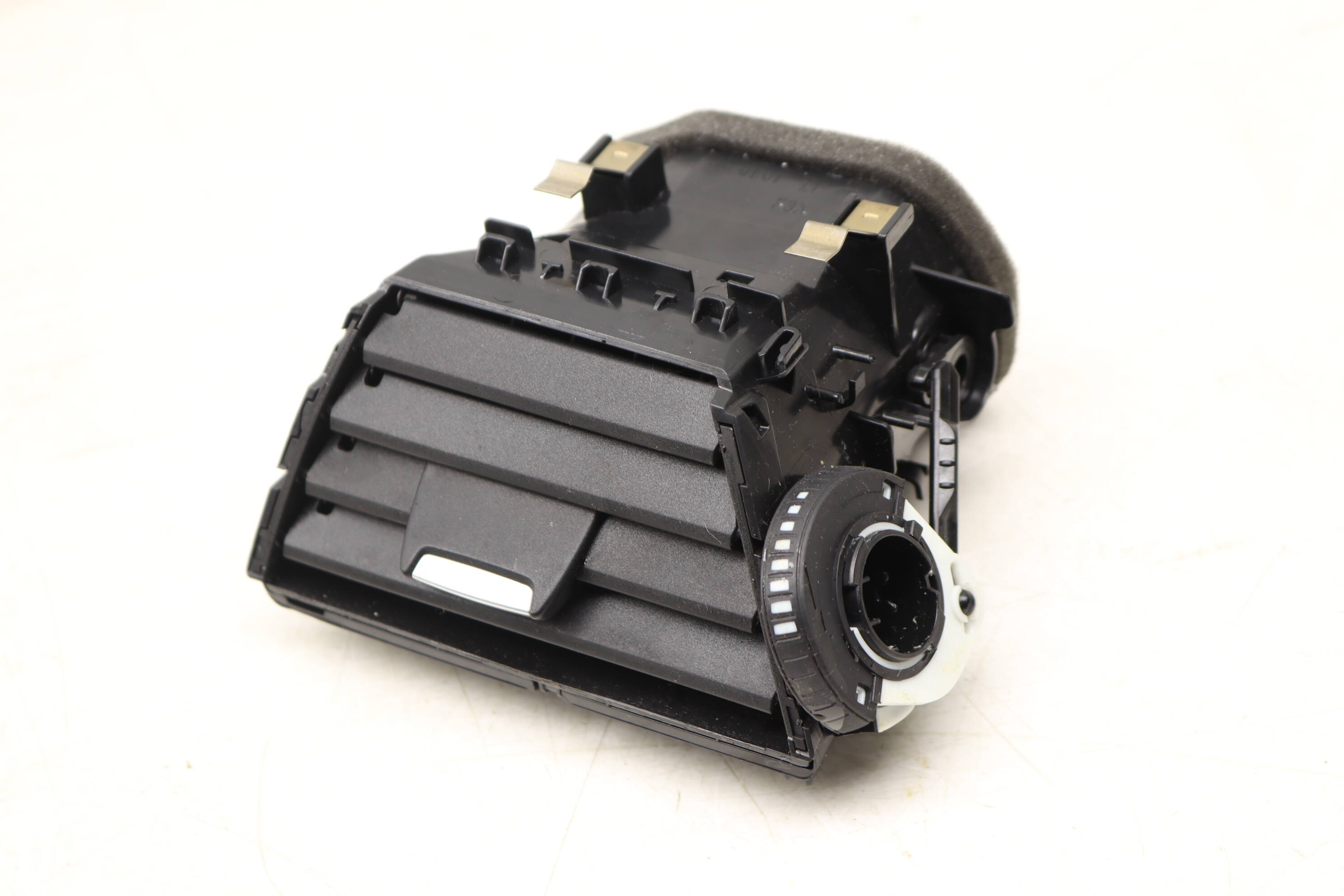 BMW Front Left Dash Air Vent 64229218549