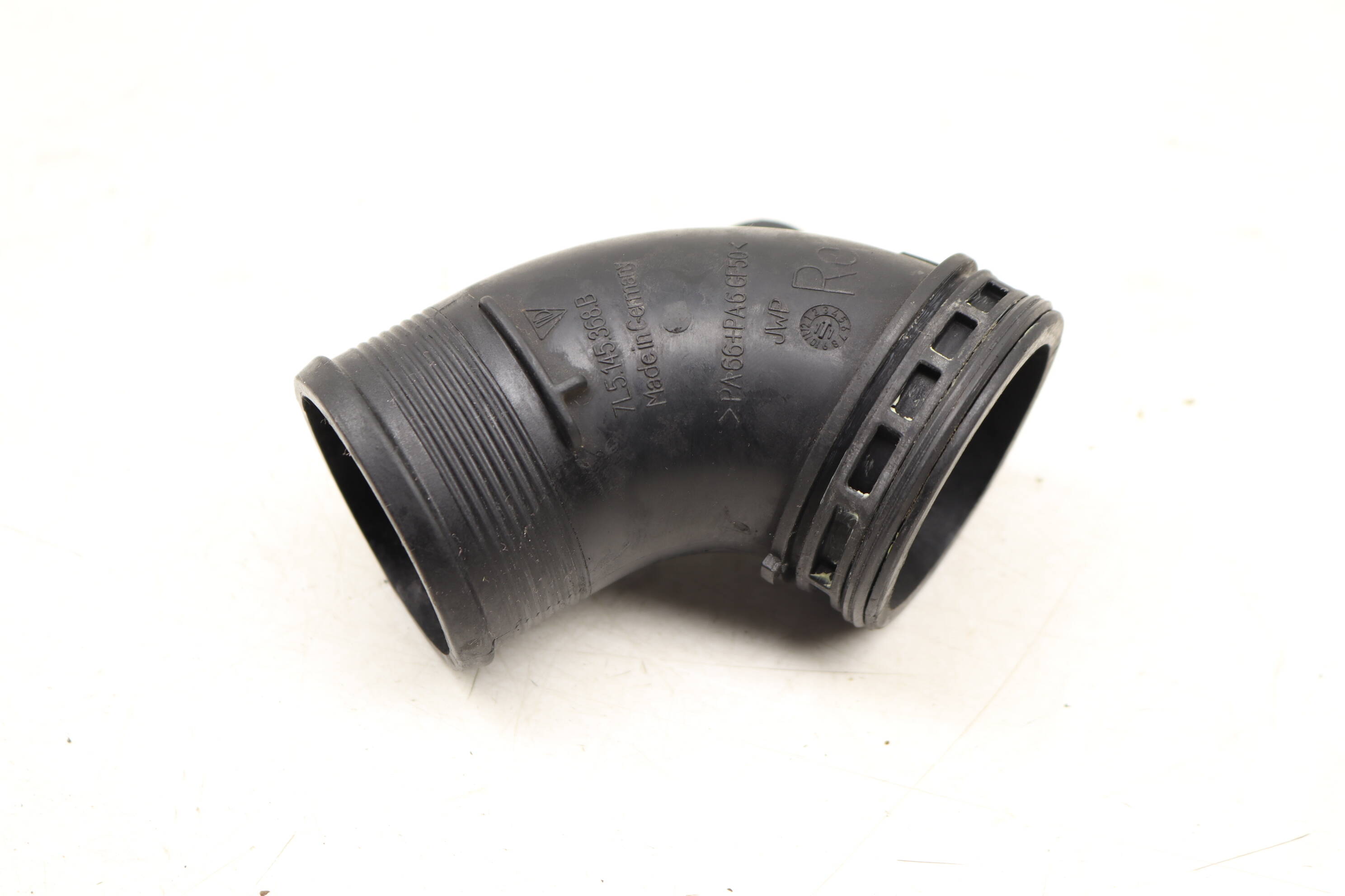 Porsche Right Turbo Intercooler Hose (Cayenne) 7L5145368B