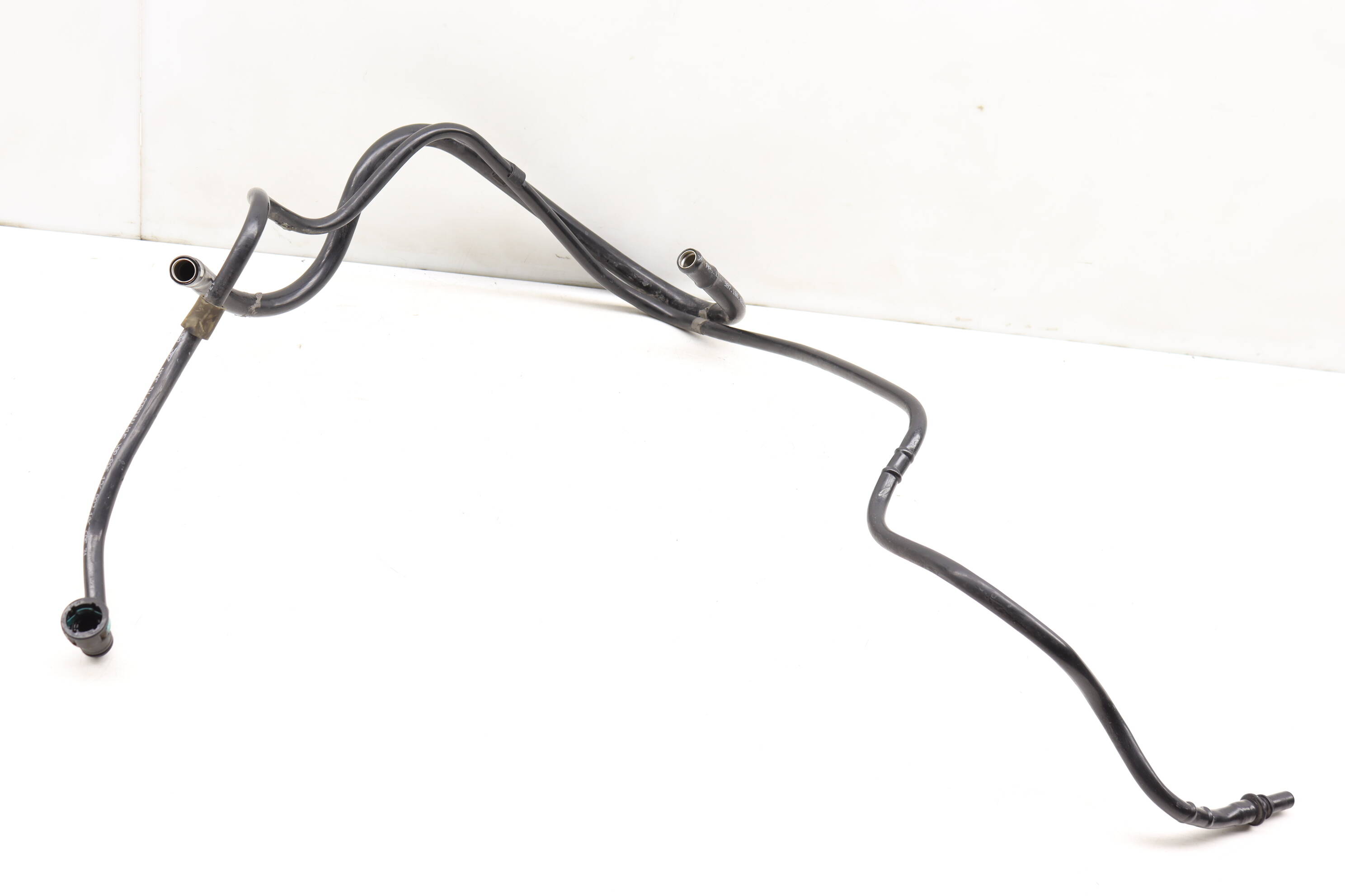 Porsche Coolant Breather Hose / Line 98710668531