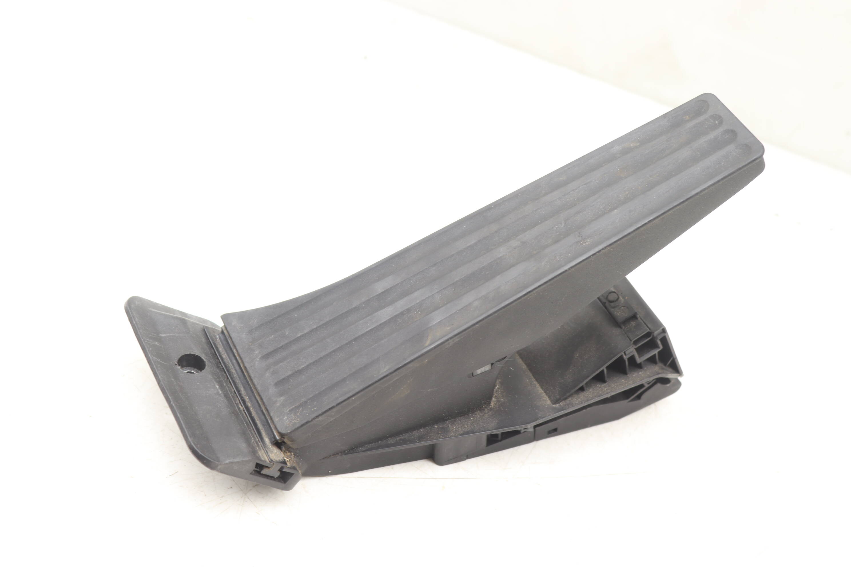 BMW Gas Pedal / Accelerator Module 35426858574