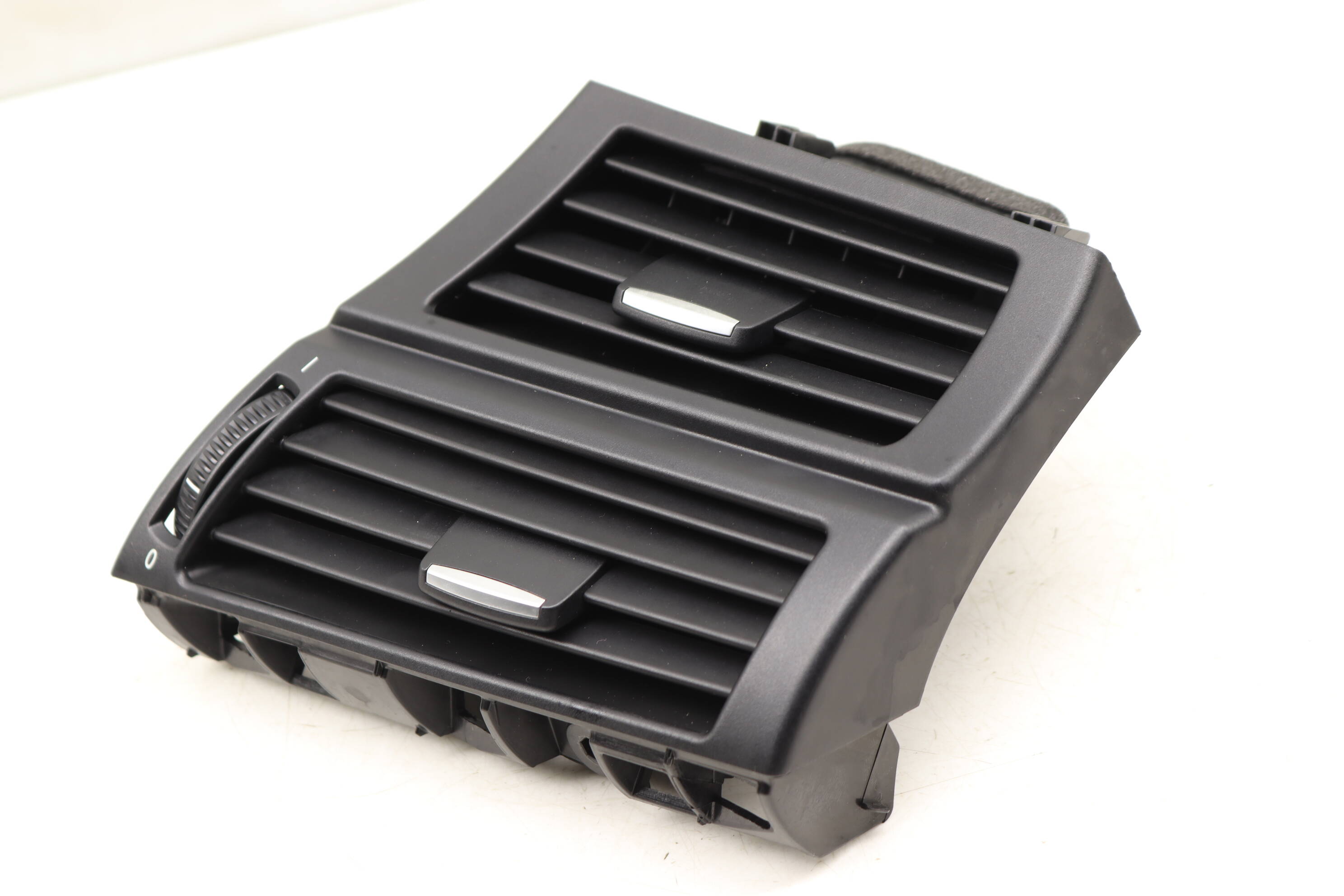 BMW Right Dash Air Vent (X6, X5) 64229227768