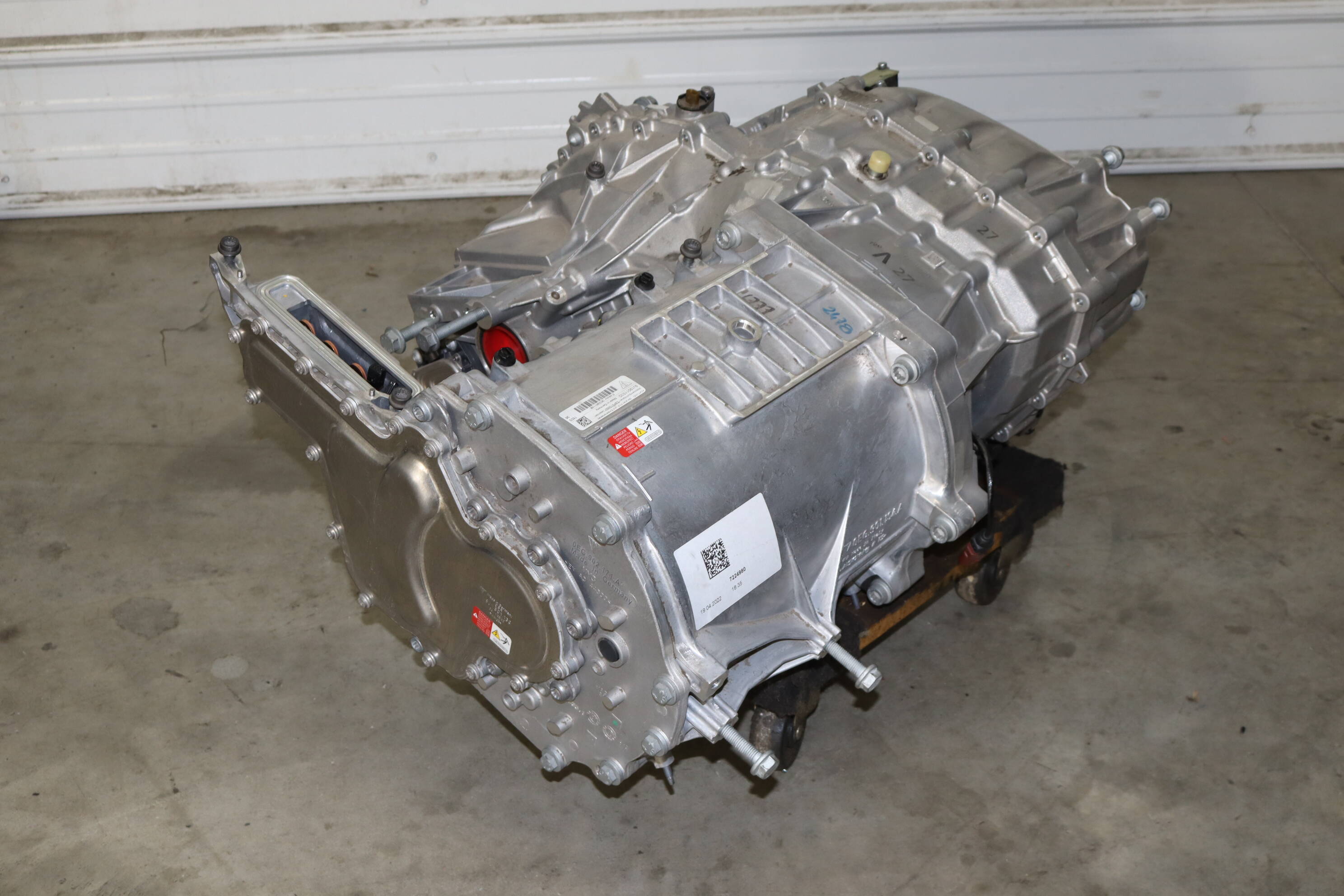 Porsche Rear Electric Drive Motor / Generator Unit 9J1901153D