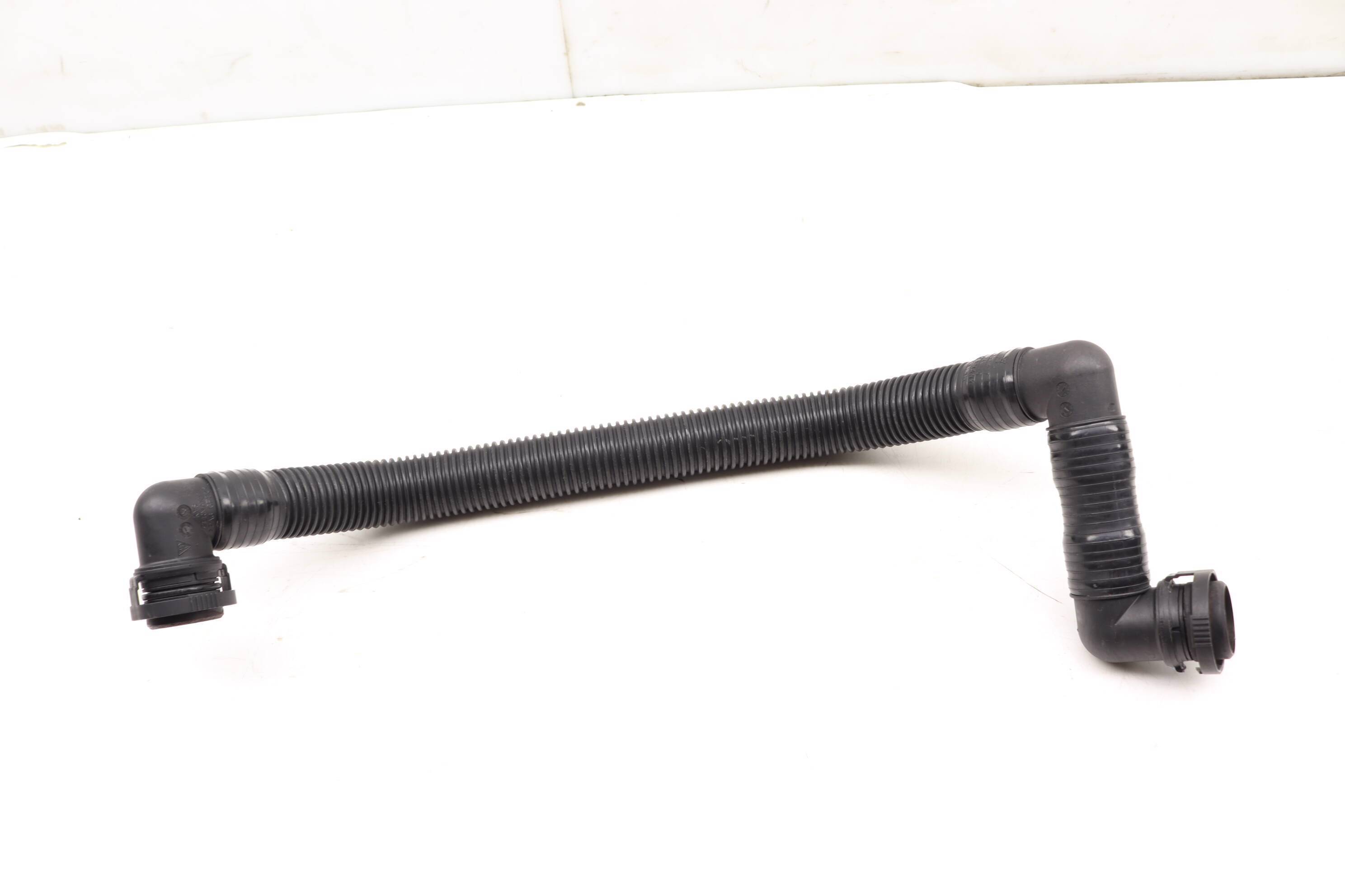 ENGINE OIL SEPARATOR BREATHER HOSE / LINE - PORSCHE CAYENNE PANAMERA