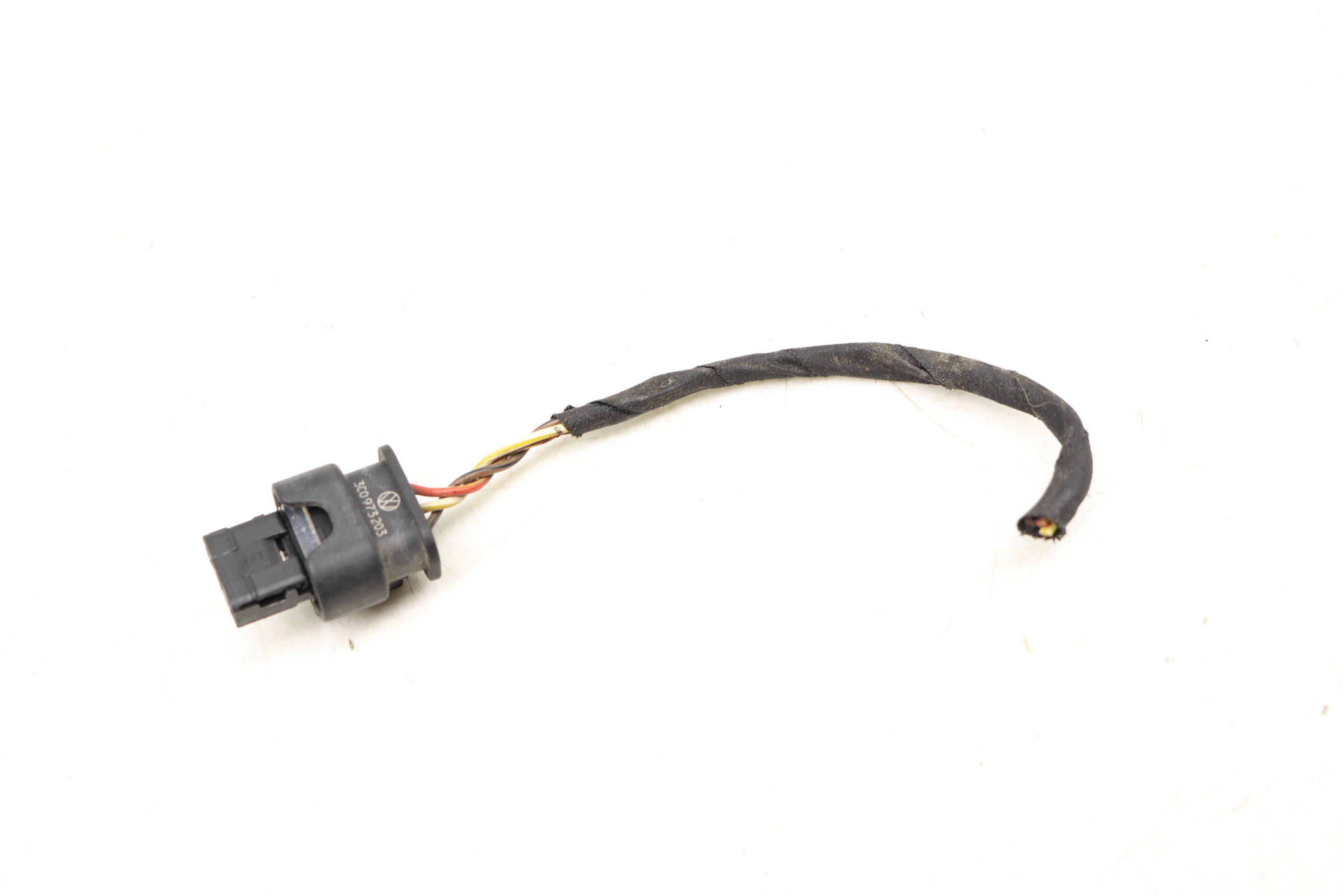 Audi 3-Pin Wiring Harness Connector / Pigtail 3C0973203