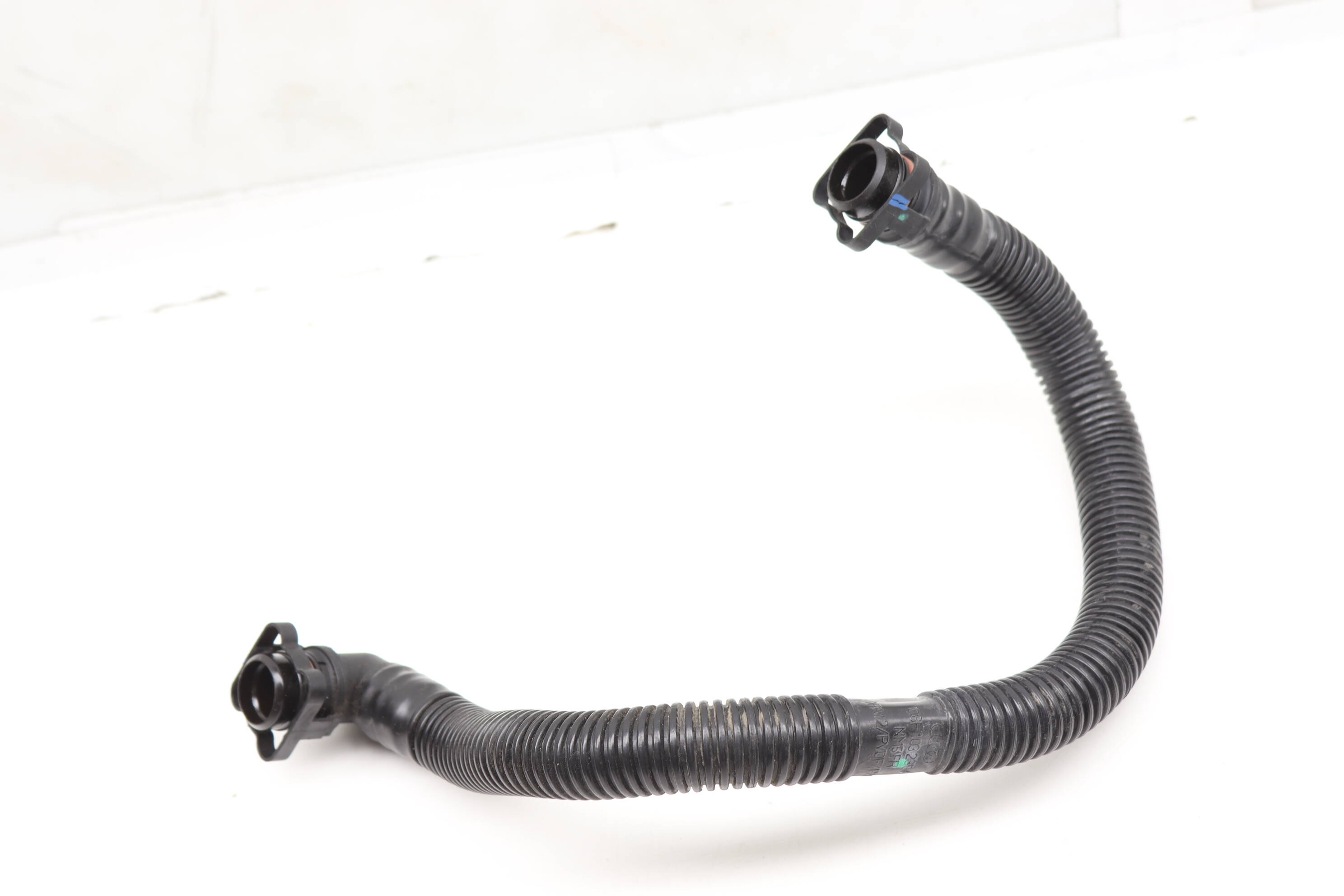 Audi Pcv / Crankcase Breather Hose / Line 06F103235A