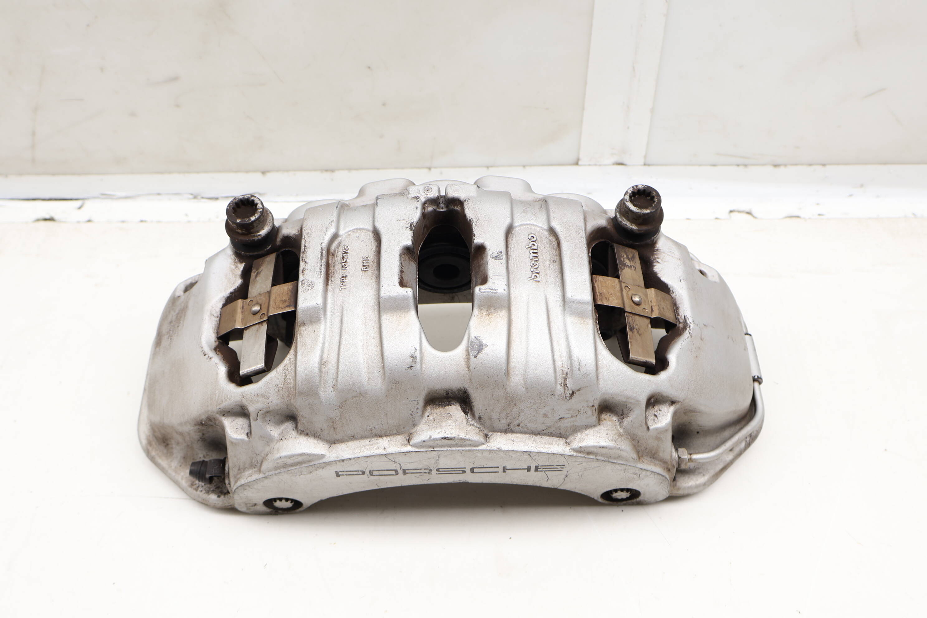 Porsche Front Right Brake Caliper (Cayenne, Panamera) 7PP615150AD