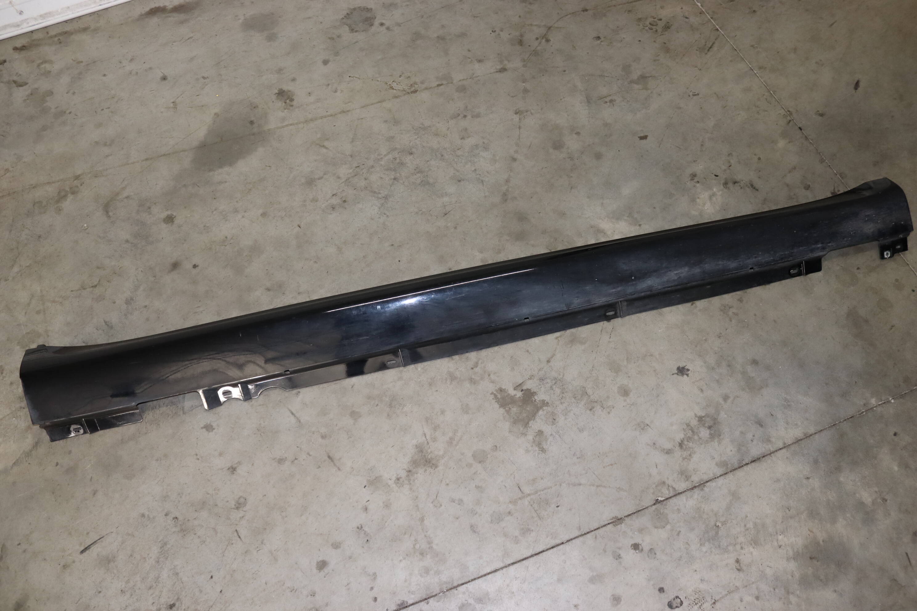 Porsche Right Side Skirt / Rocker Panel (Macan) 95B854884A