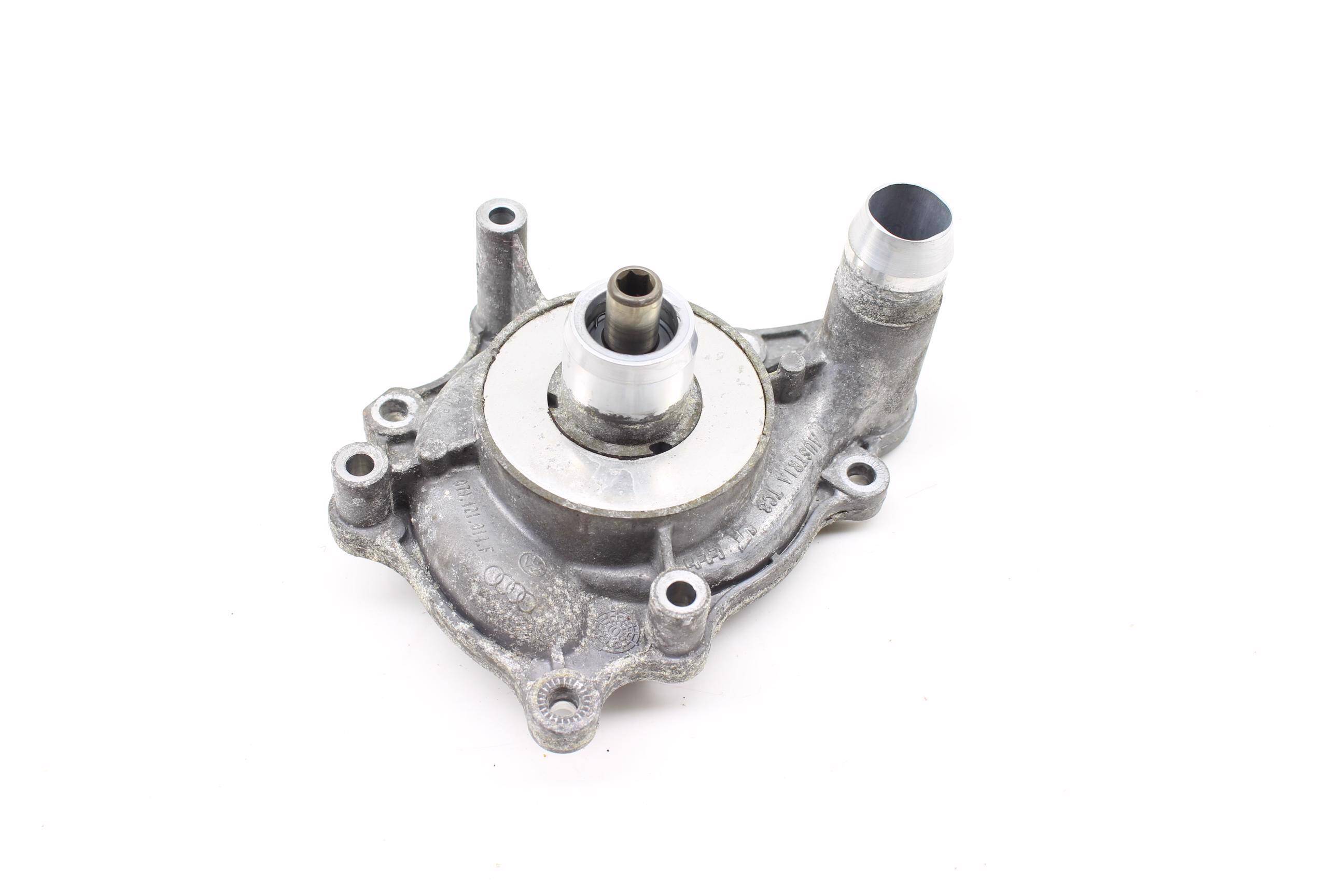 Audi Coolant / Water Pump 079121014F
