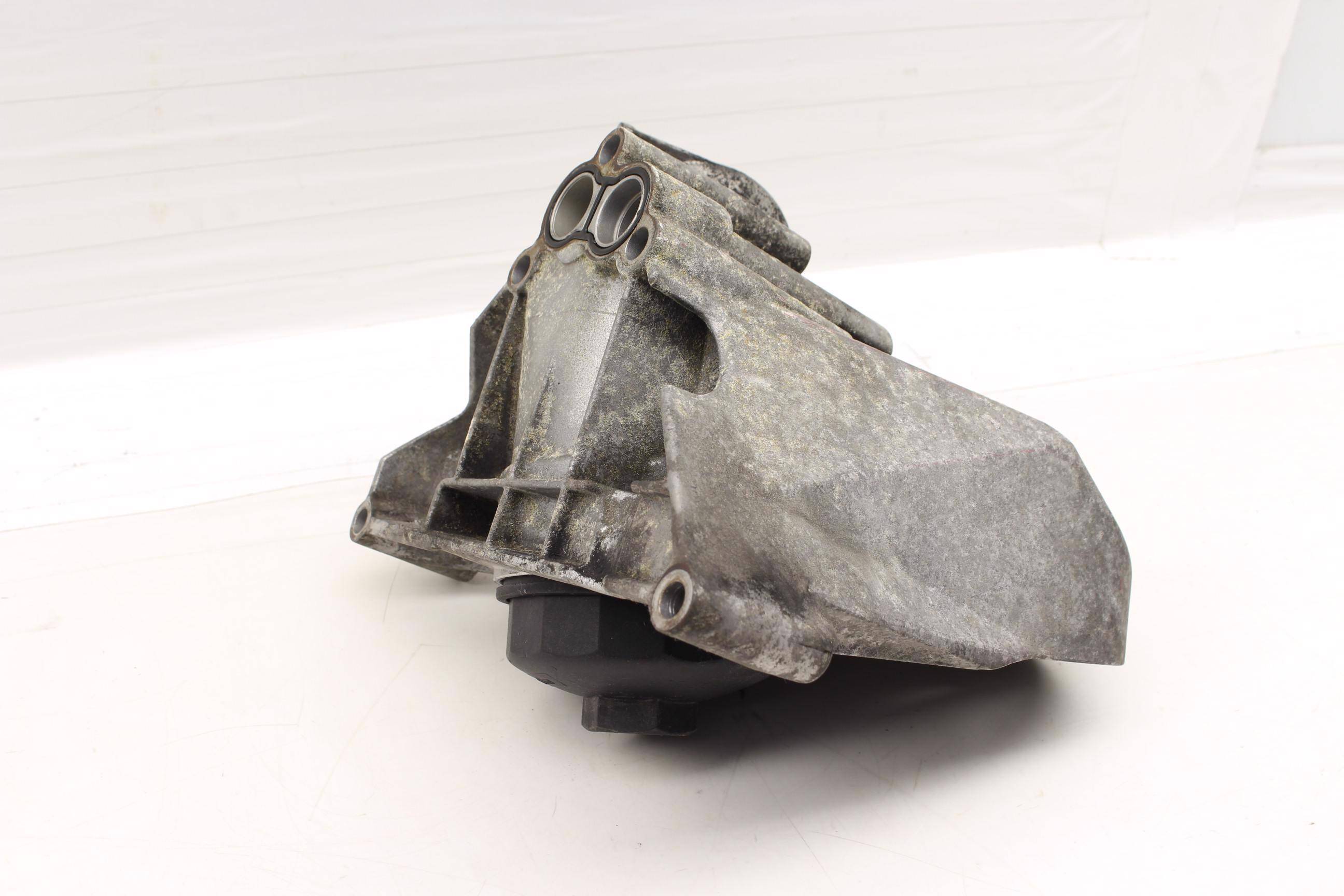 VW Engine Oil Cooler (Passat, Touareg, Eos) 038117021B