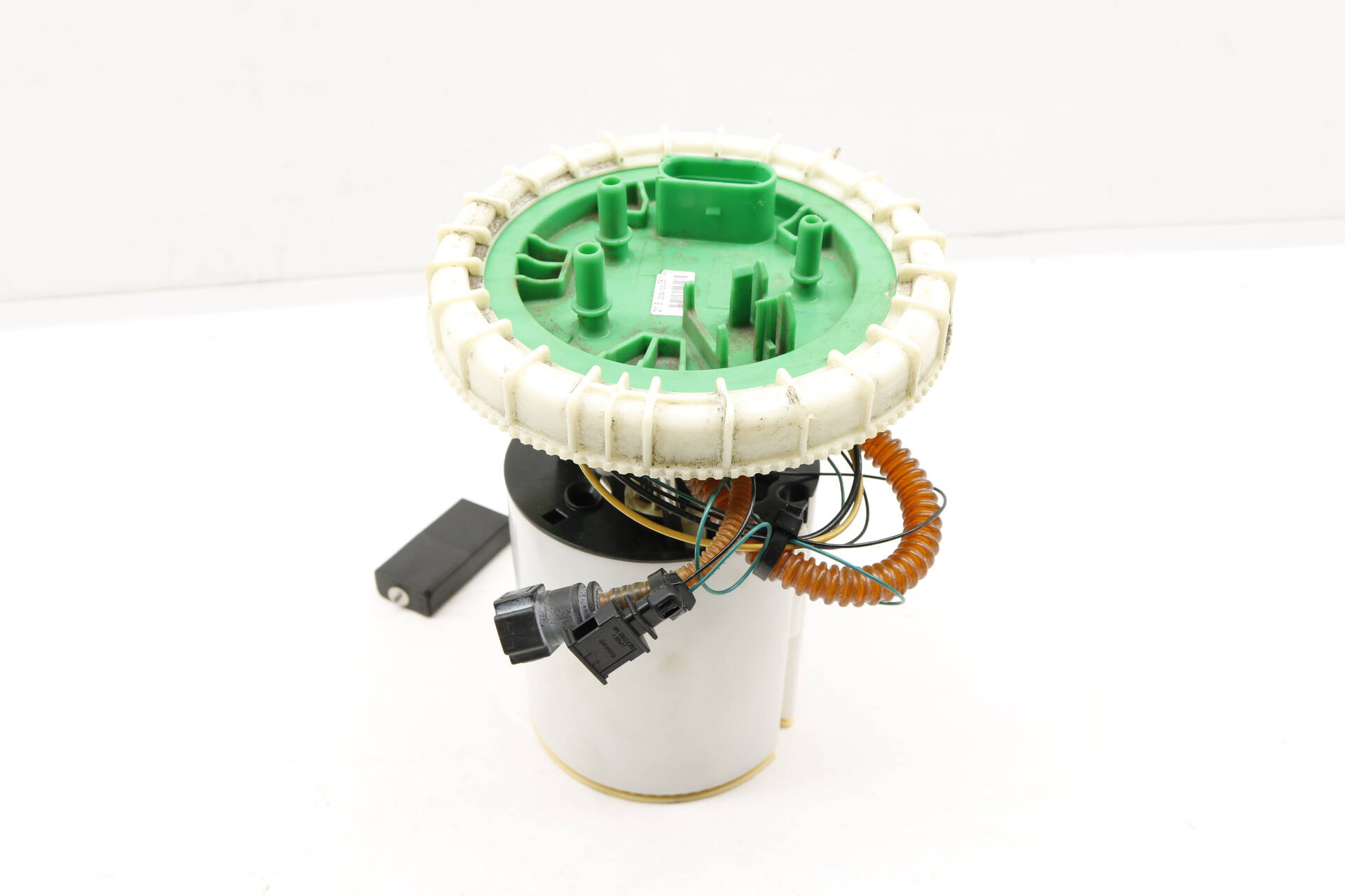 Audi Fuel Pump Assembly (A6, A6 Quattro, S6) 4F0919051AF