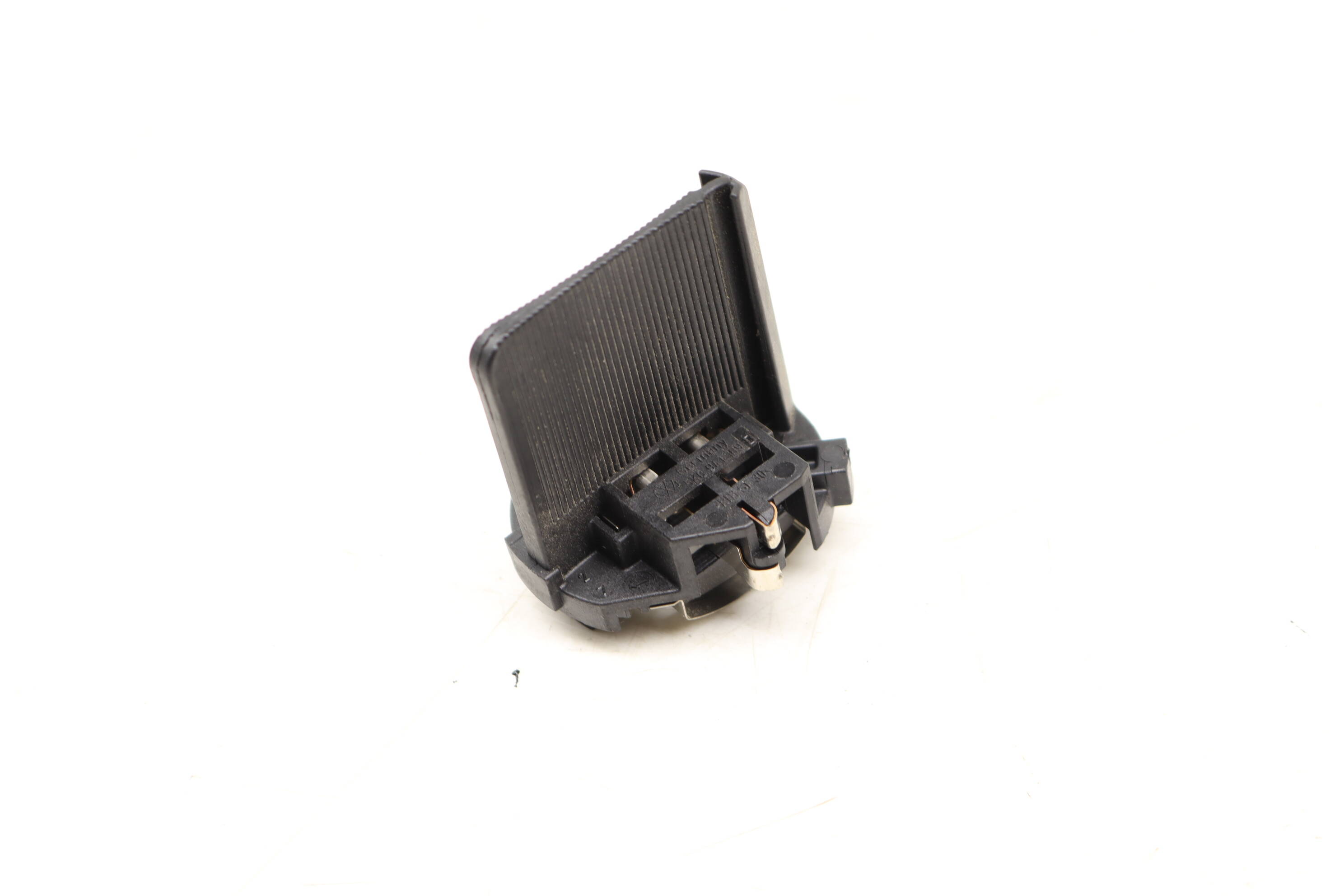 VW Headlight Bulb Holder / Socket (Low Beam) 5K0941109D