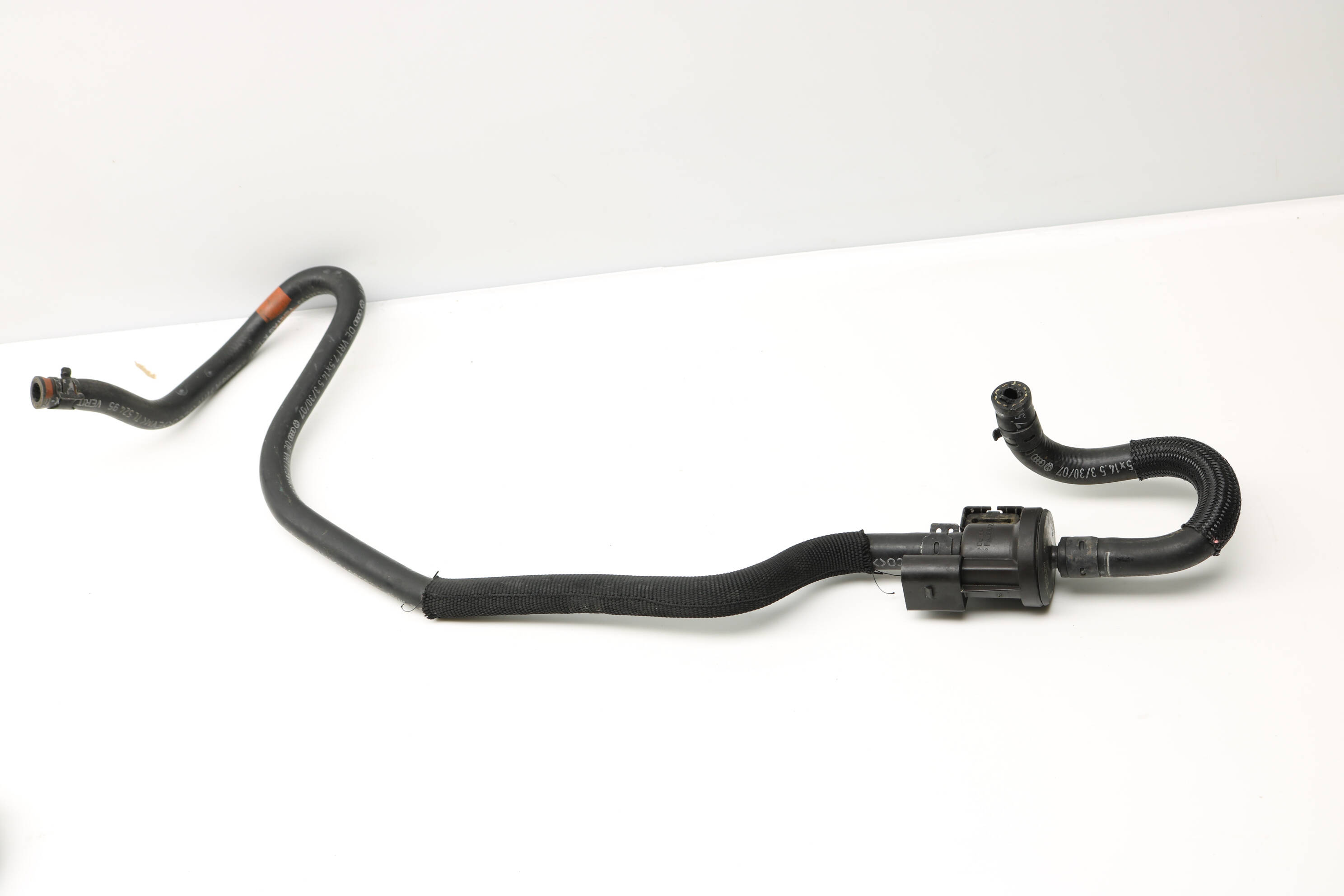 Audi Vacuum Hose / Line W/ Valve 4F0201994AH
