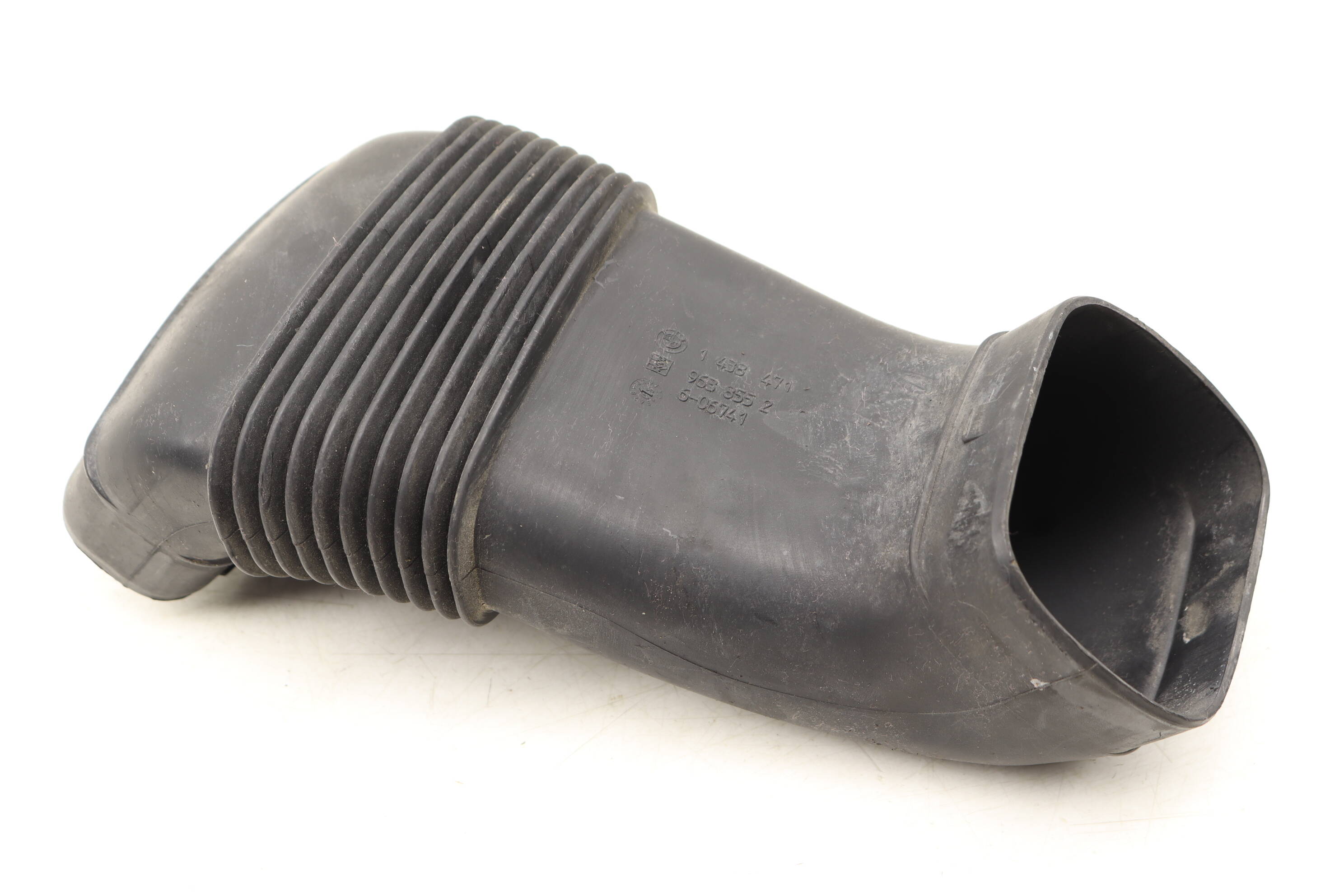 BMW Air Intake Duct / Tube (X5) 13711438471