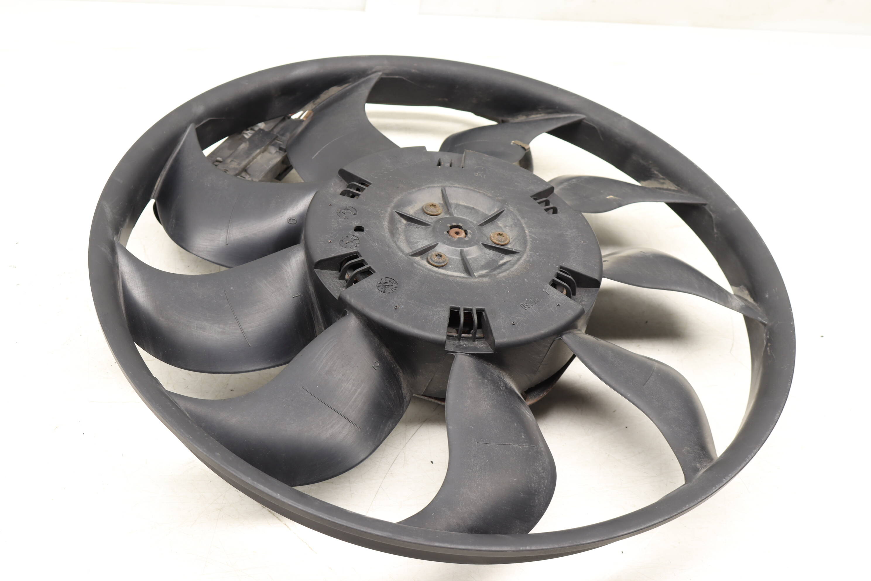 Audi Right Electric Radiator Cooling Fan (Q7) 7L0959455E