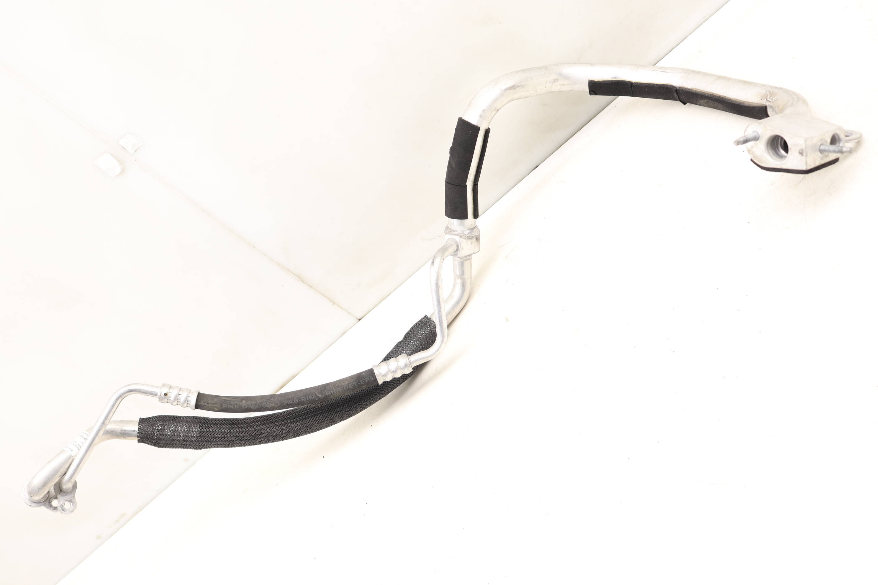 Mercedes-Benz Ac Hose / Line / Pipe 2048304716