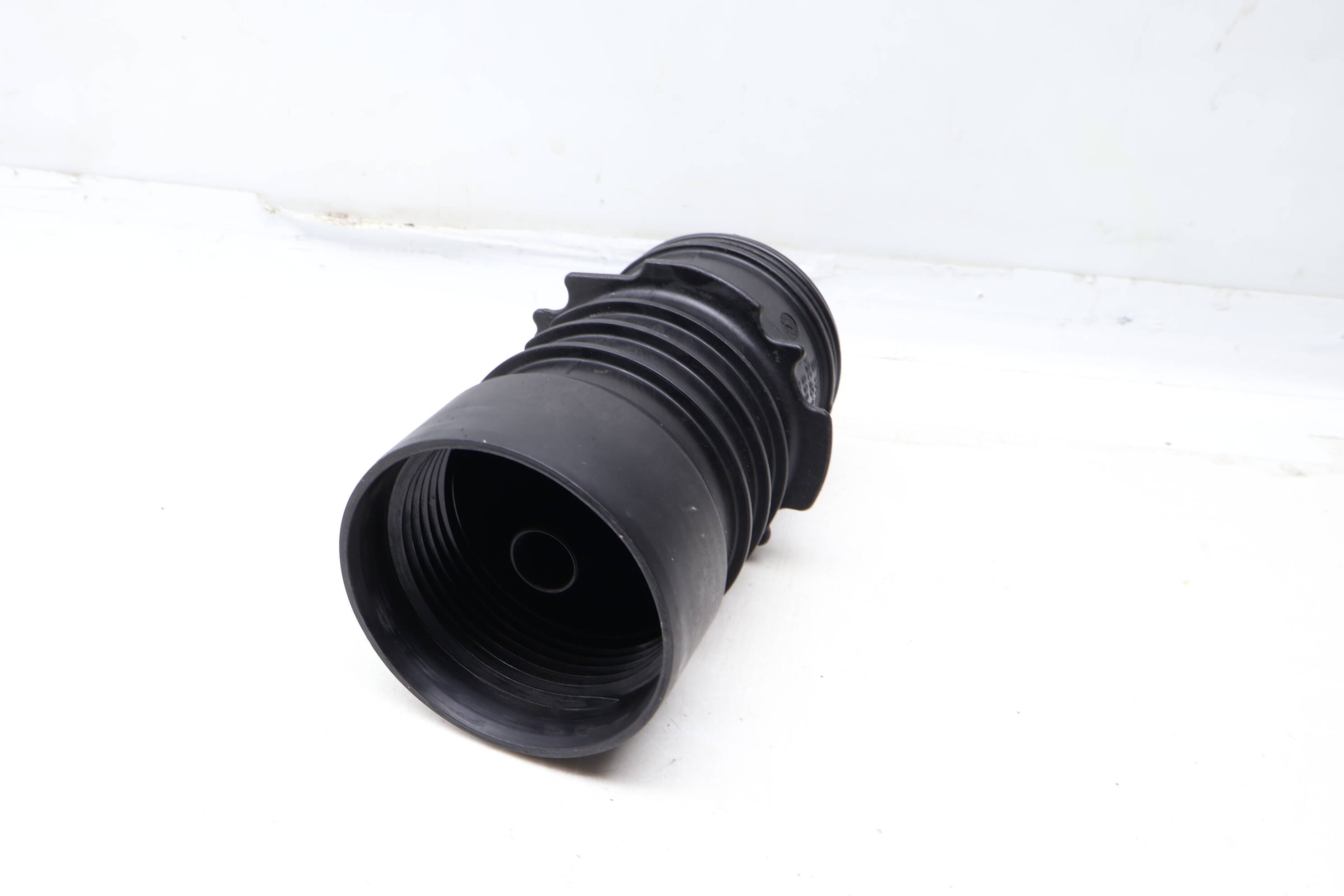 Audi Engine Oil Filter Housing (Q5, Q7) 057115373B