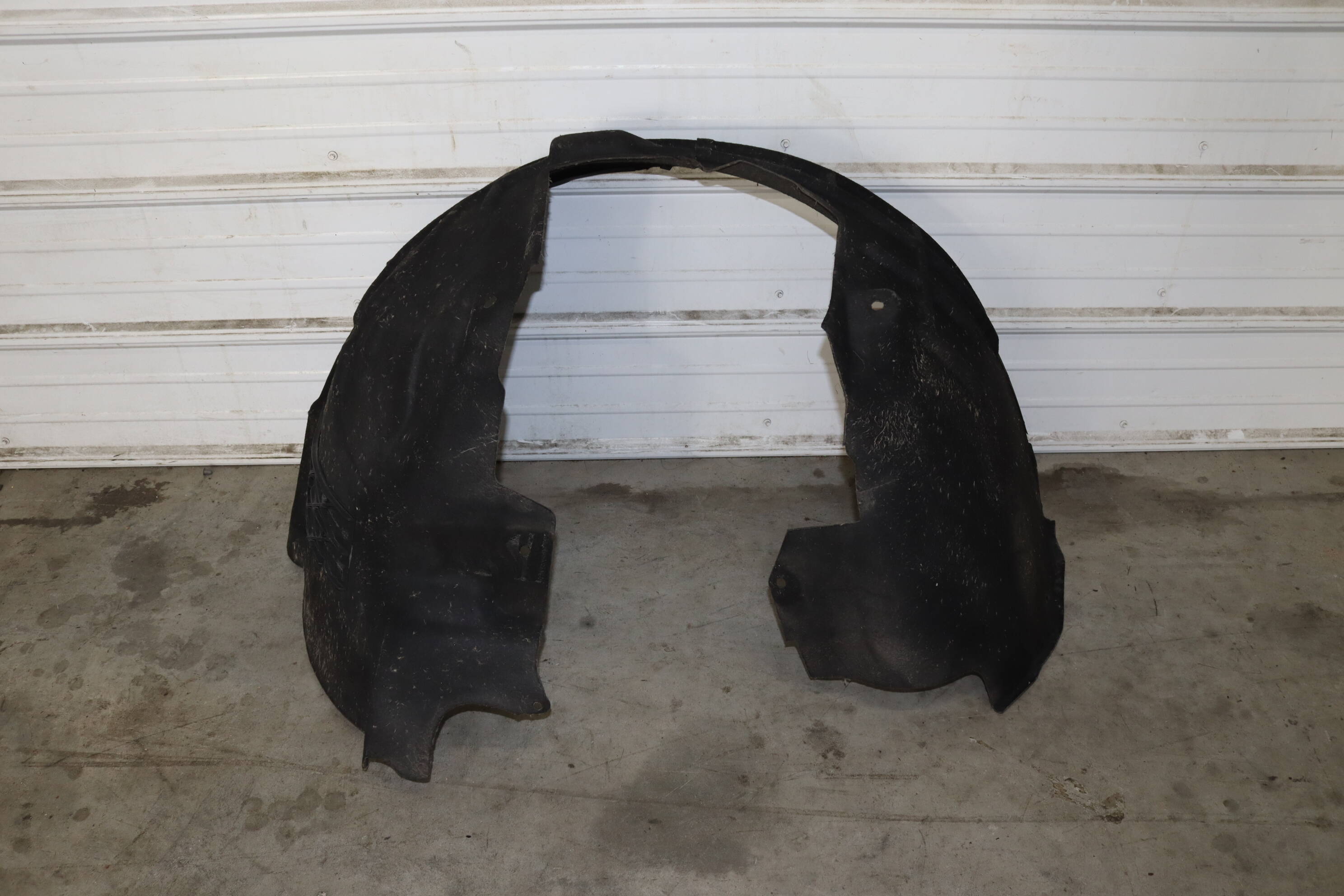 Audi Front Right Fender Liner / Splash Guard (SQ5, Q5) 8R0821172K