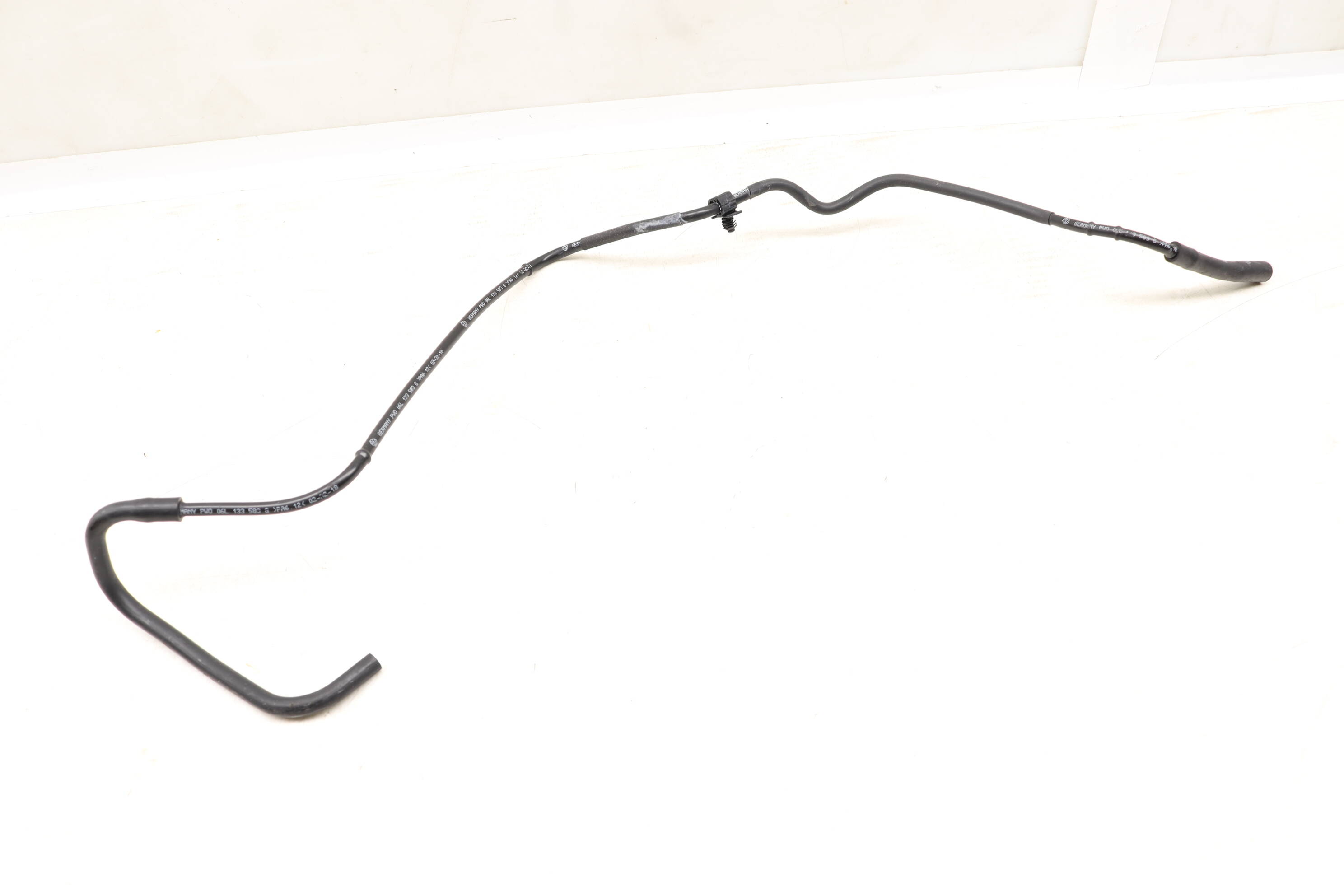 Audi Air Intake Hose / Line 06L133583G