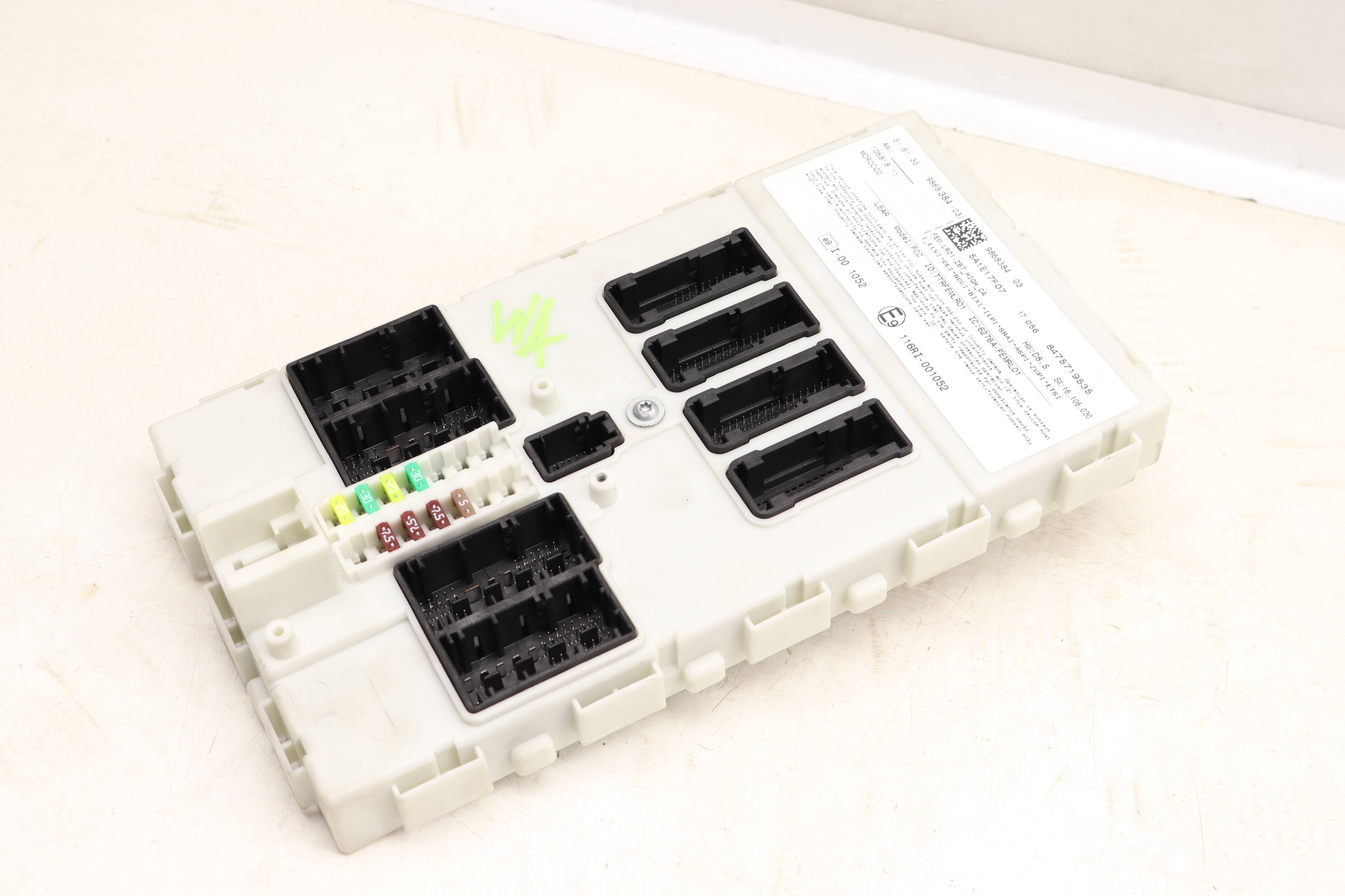 BMW Front Body Control Module / Bcm / Fem 61359868384