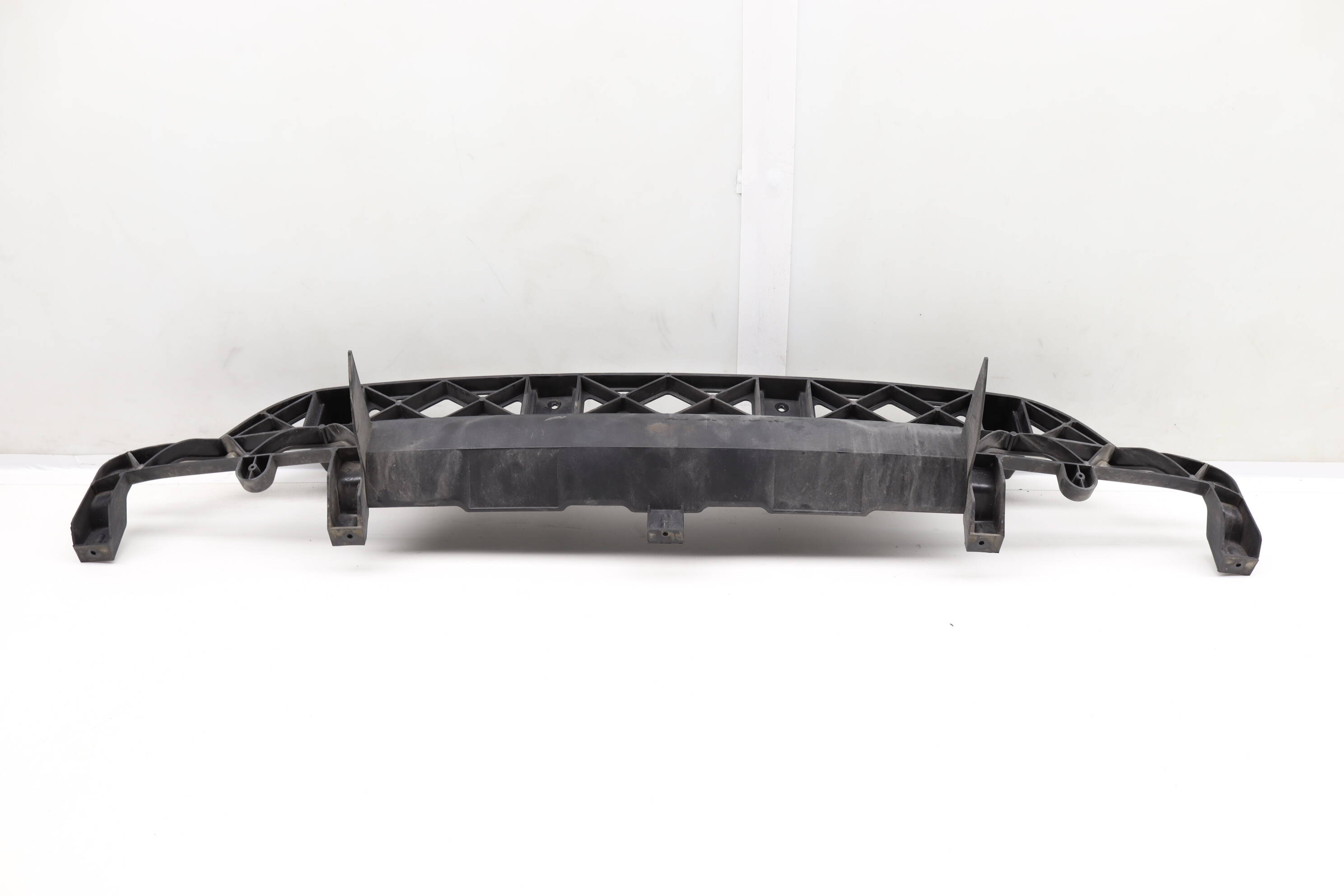 Audi Rear Bumper Bracket (Q7) 4L0807329