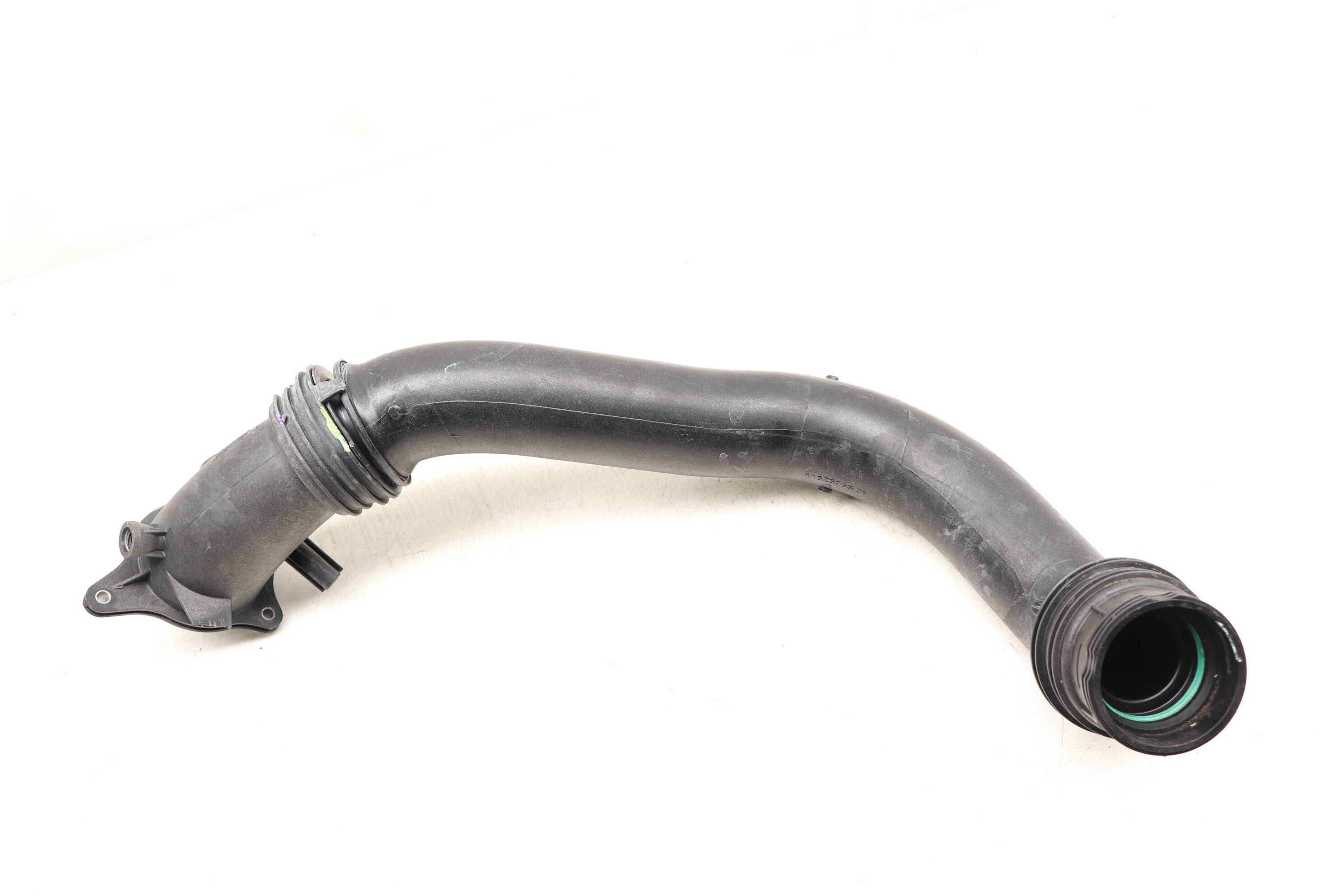 BMW Turbo Intercooler Hose / Tube 13718601683