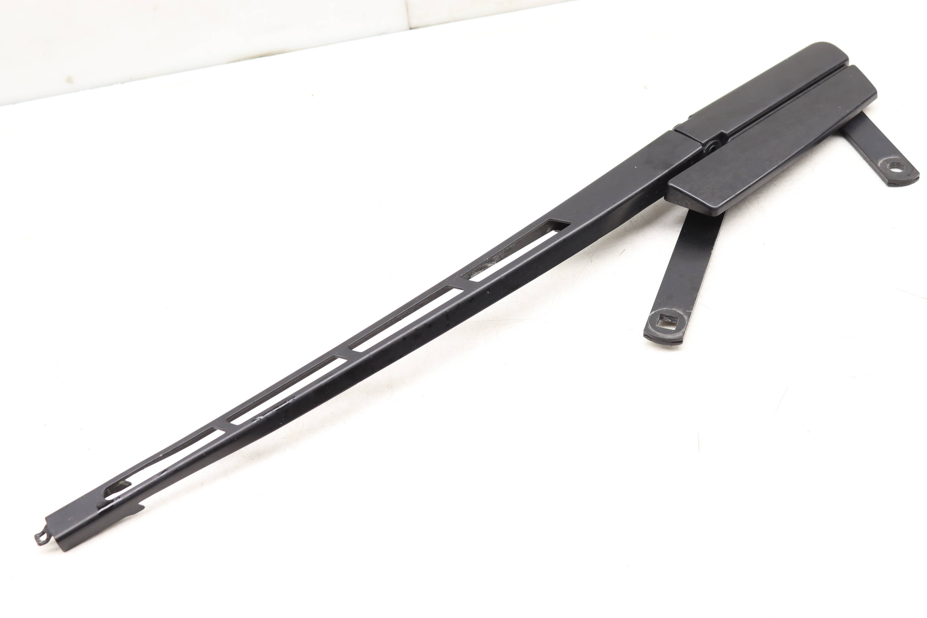 Audi Right Windshield Wiper Arm (Q7) 4L1955408B