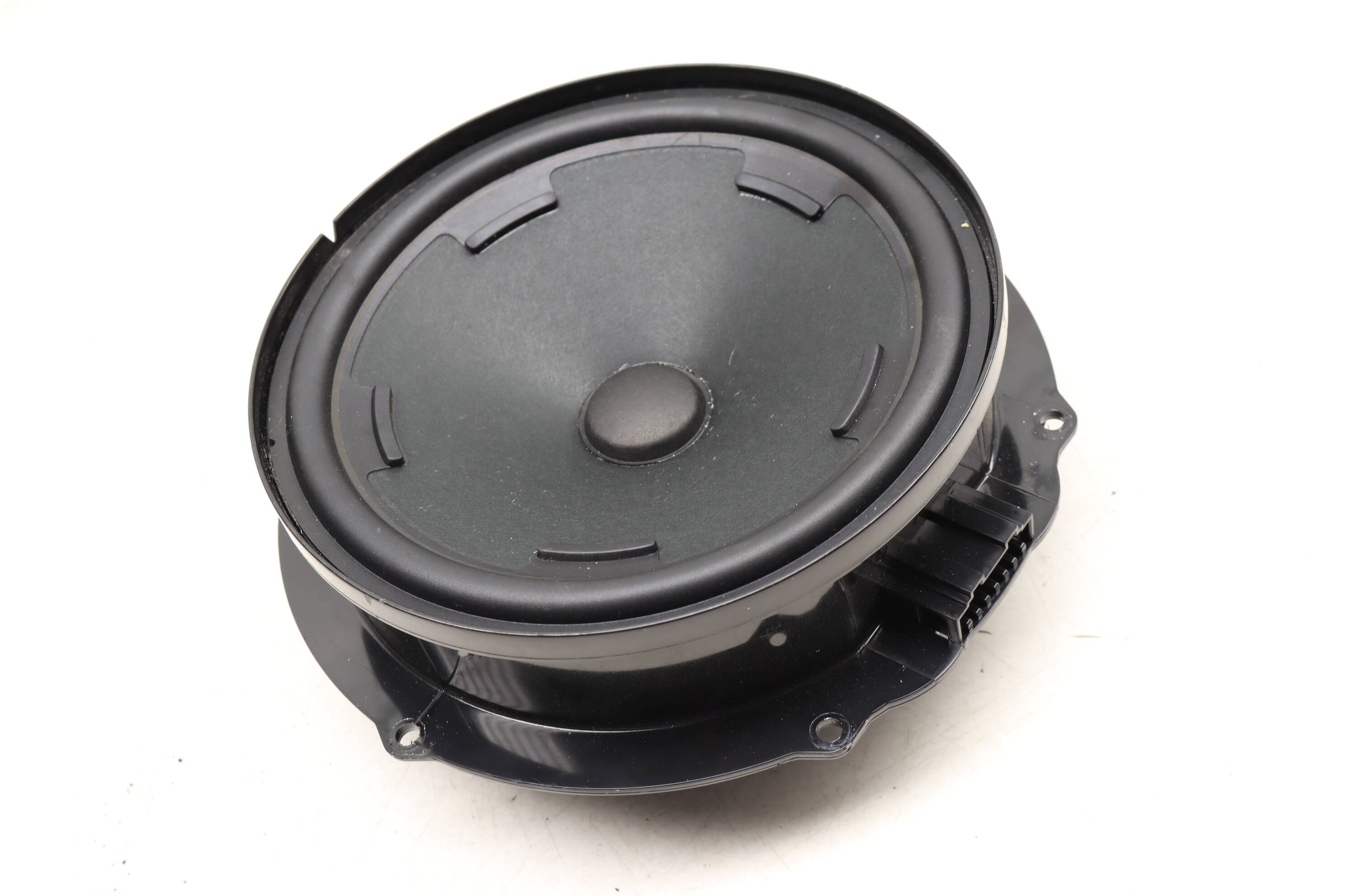 VW Front Door Speaker / Woofer (Atlas) 3CN035454