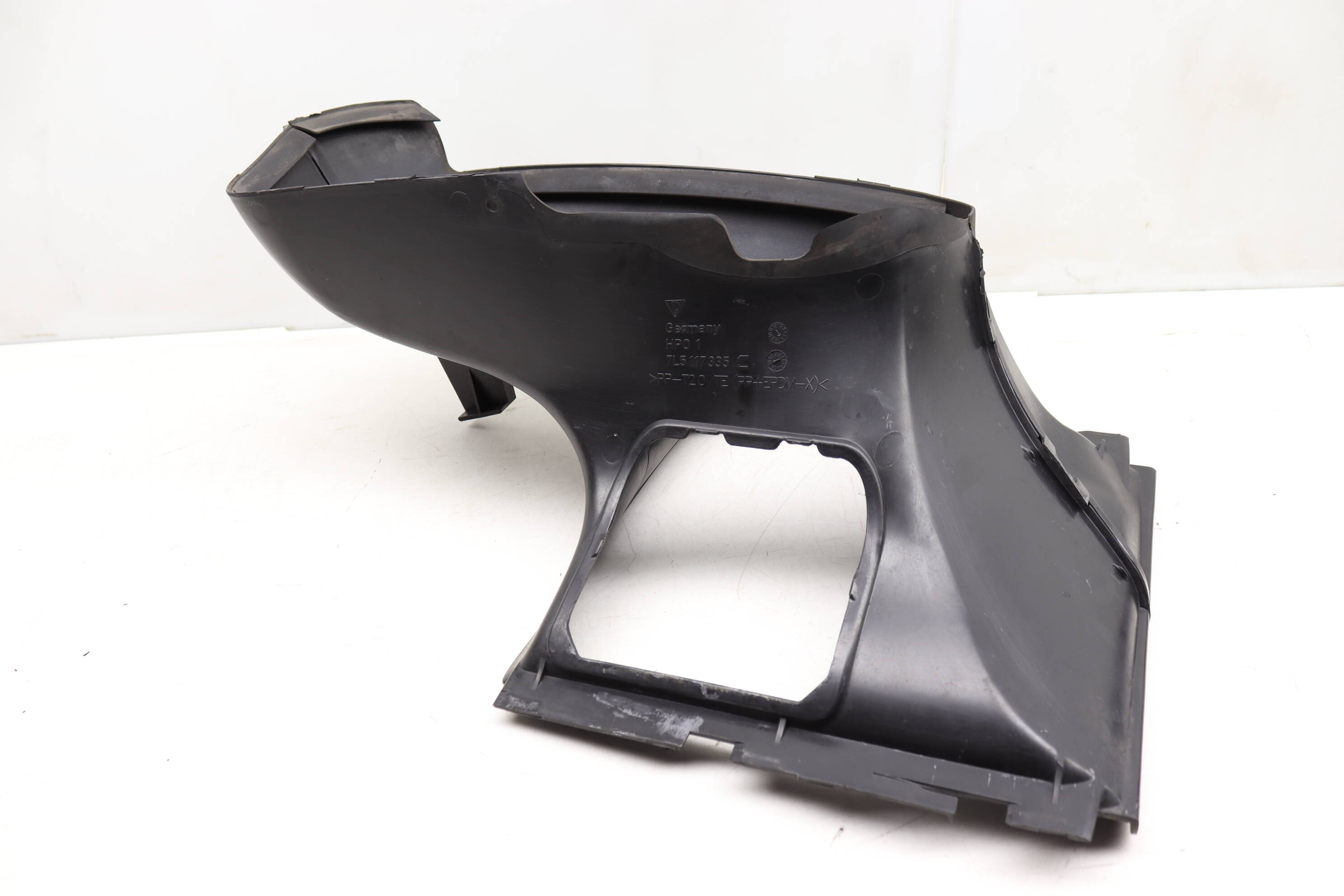 Porsche Left Radiator Air Guide / Duct (Cayenne) 7L5117335C