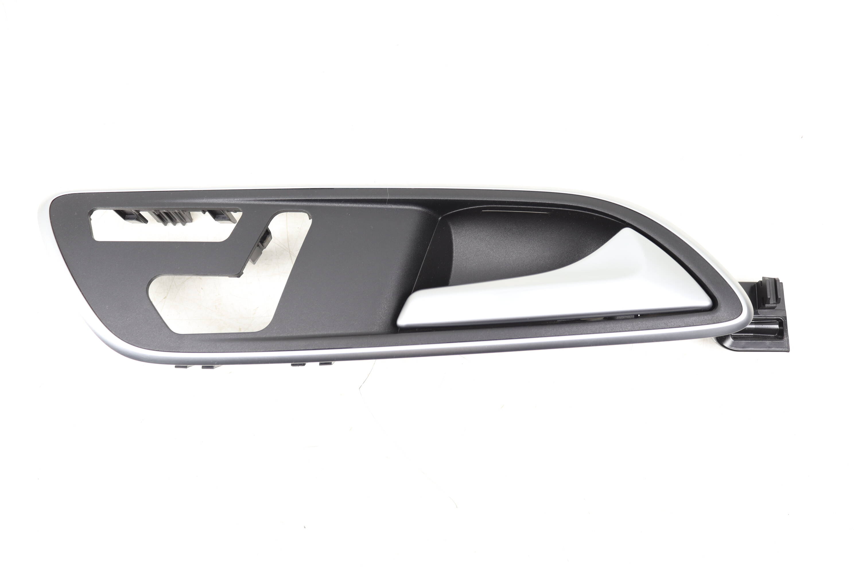 Mercedes-Benz Front Right Interior Door Handle / Trim 2467200648