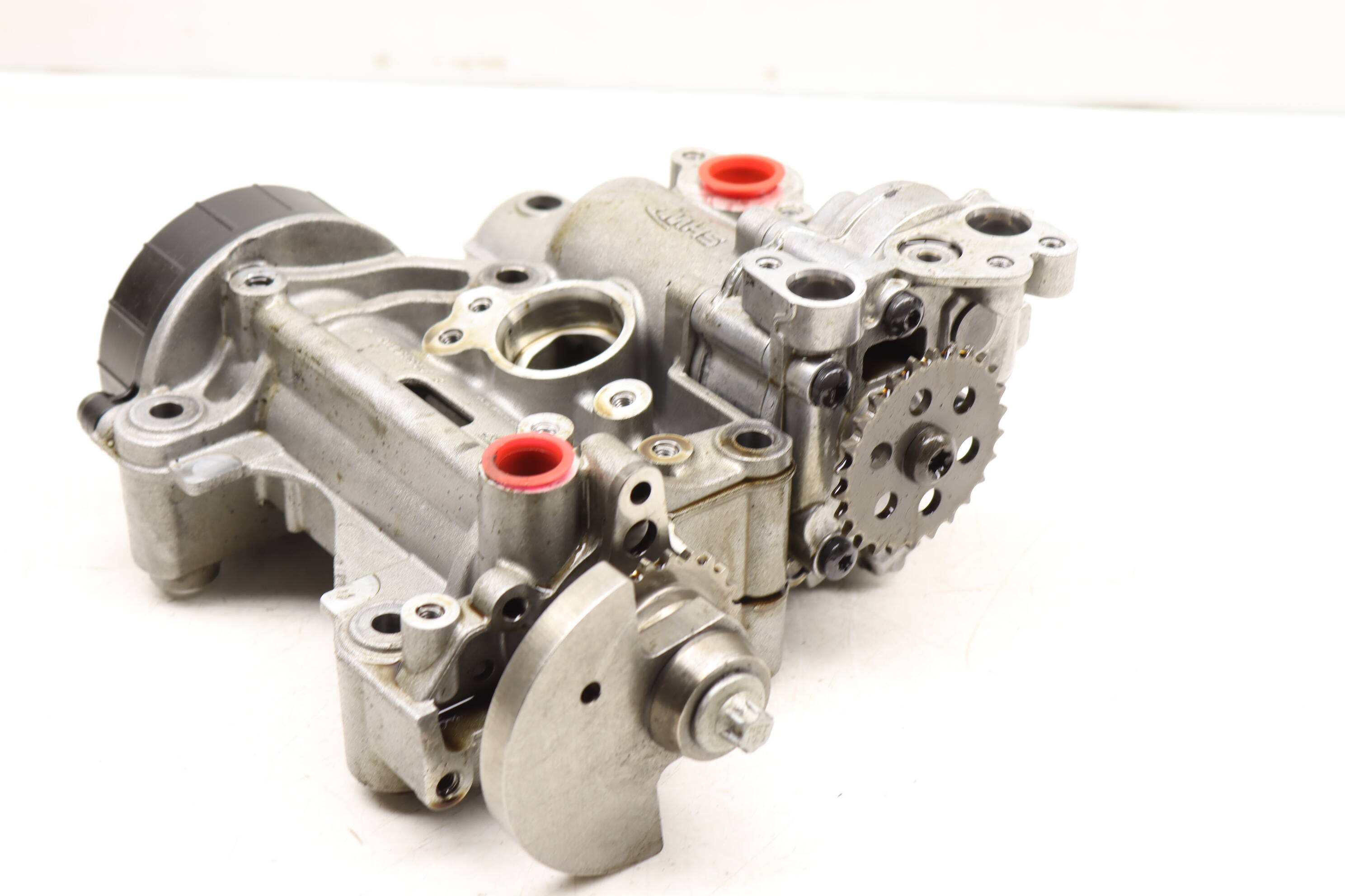 Porsche Engine Oil Pump (Cayenne, Macan) 94610701335