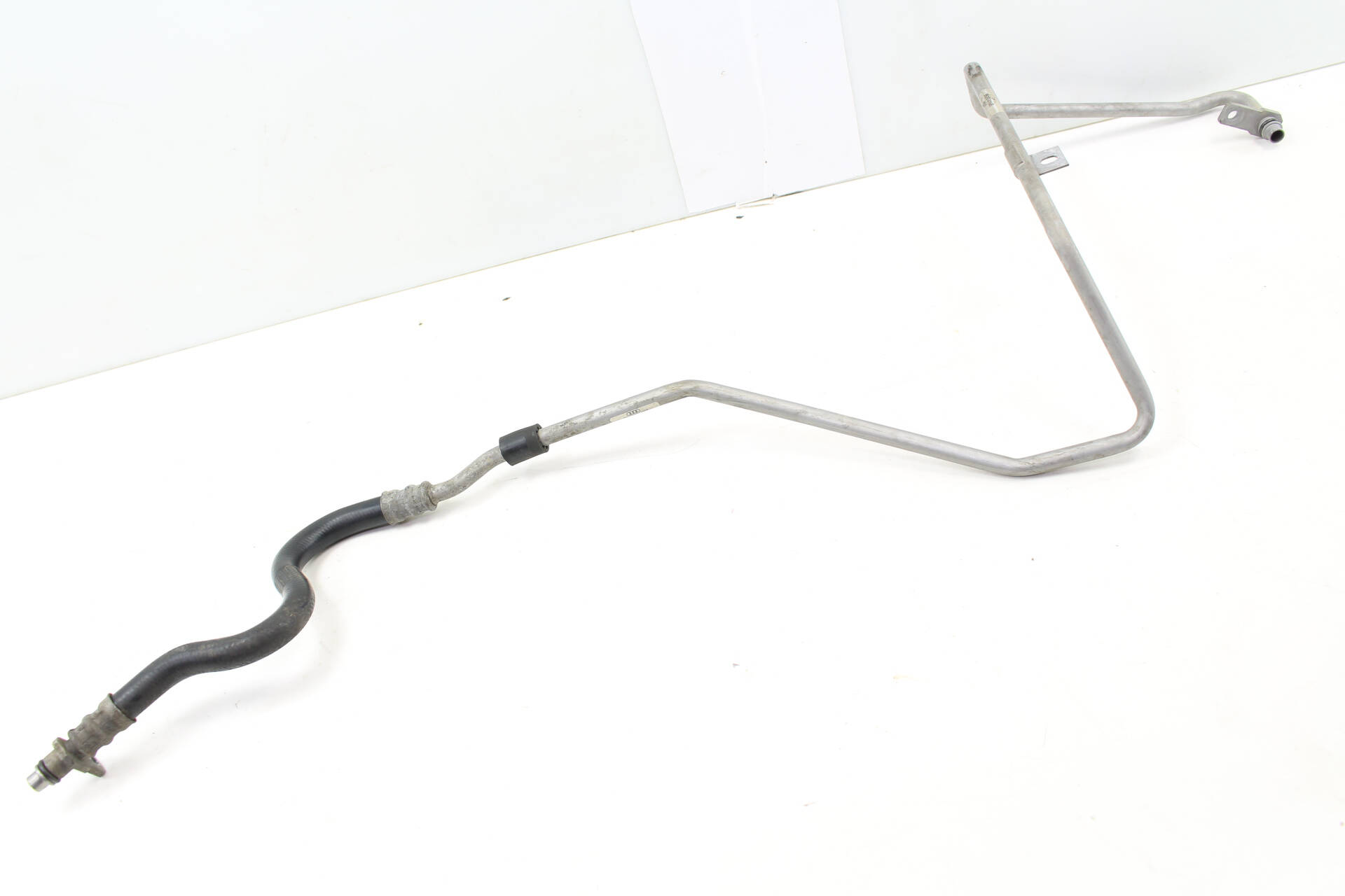 VW Transmission Oil Cooler Pipe / Line (Touareg) 7L0317821A