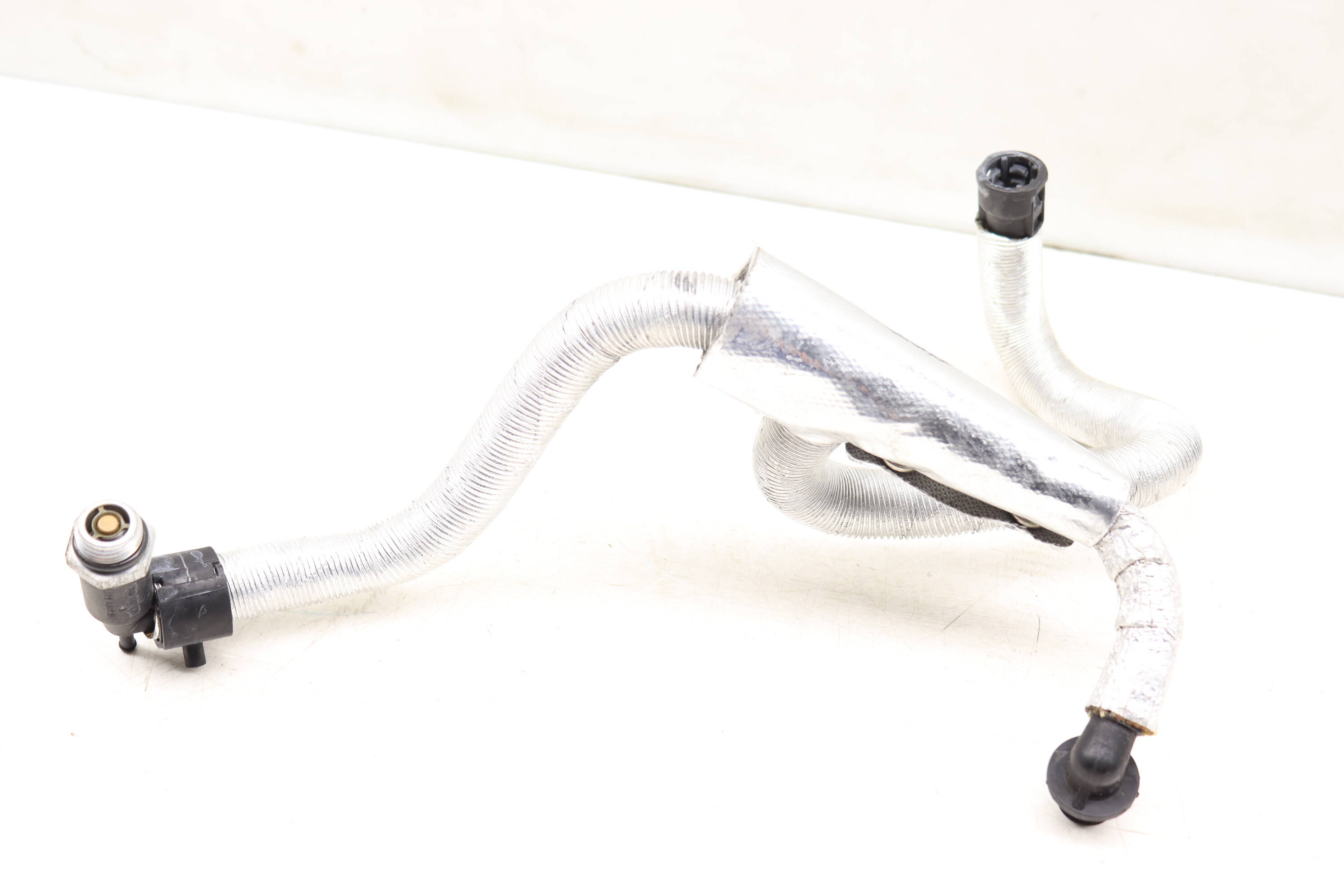 Porsche Brake Booster Vacuum Hose / Line (Cayenne) 7P5611931C