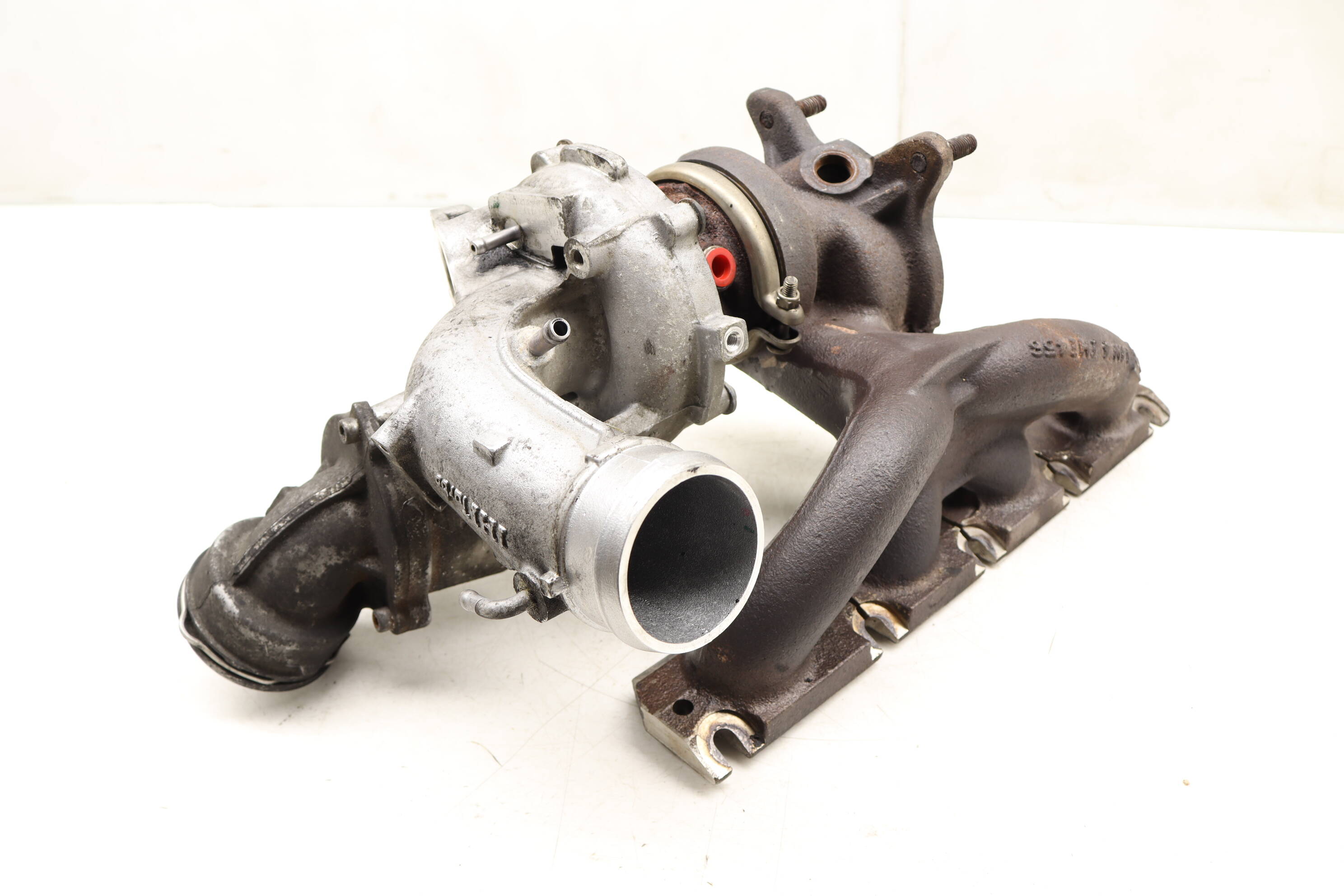 VW Turbo / Turbocharger 06J145713F