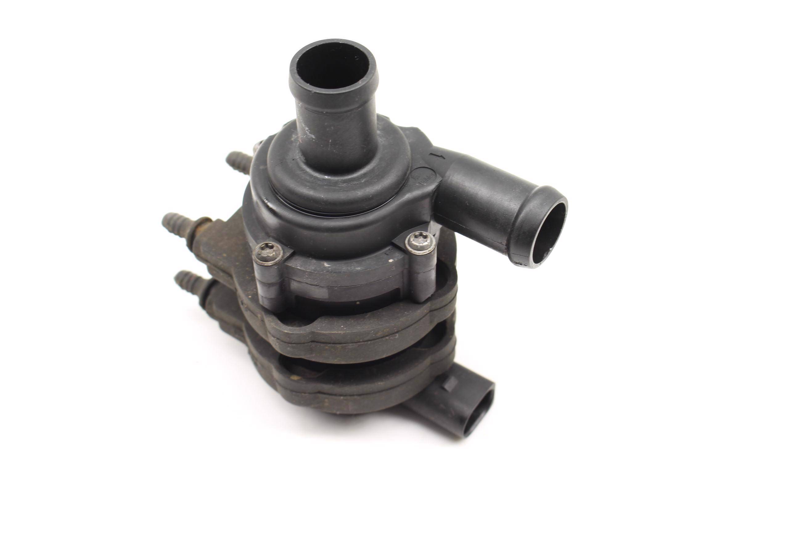 Audi Auxiliary Water / Coolant Pump 7L0965561L
