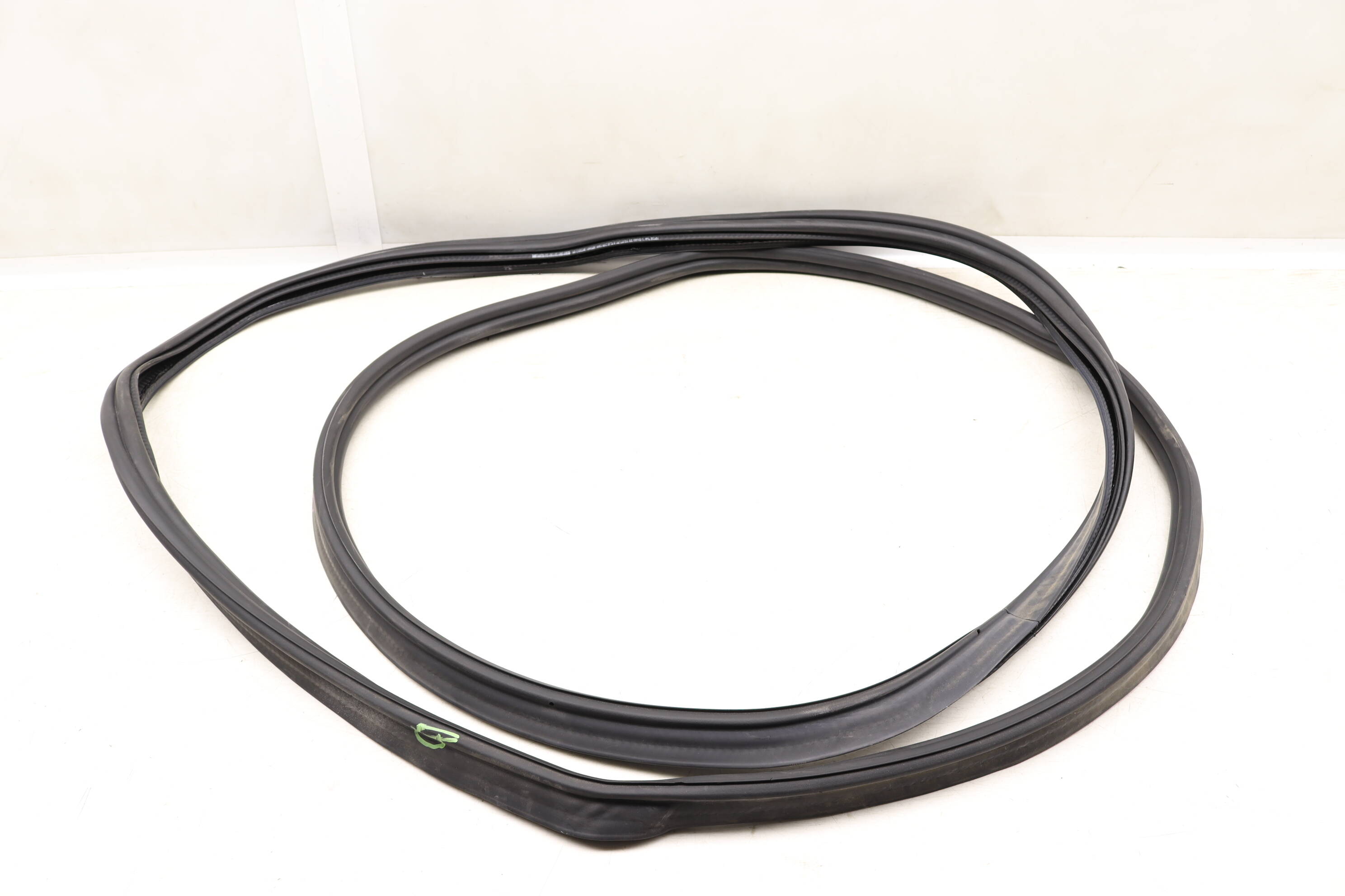 Porsche Trunk Hatch Seal / Weather Stripping (Cayenne) 9Y3827705C