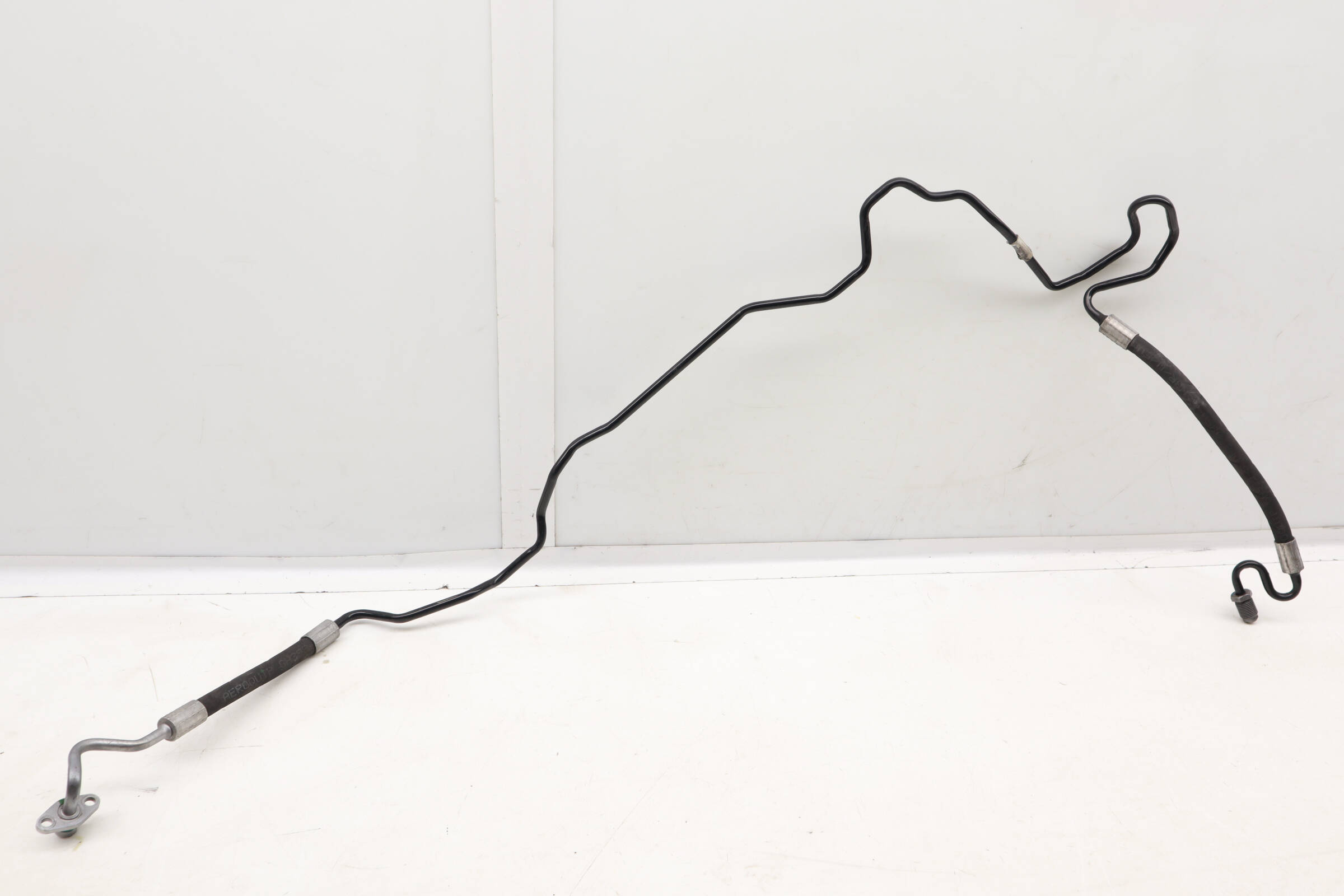 BMW Adaptive Air Suspension Pressure Line / Pipe 37136783679