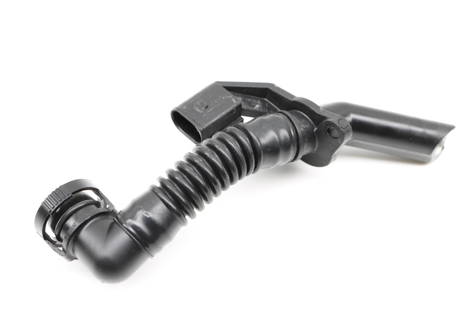 PCV BREATHER HOSE / LINE - AUDI Q7 VW PASSAT TOUAREG - 03H103202A