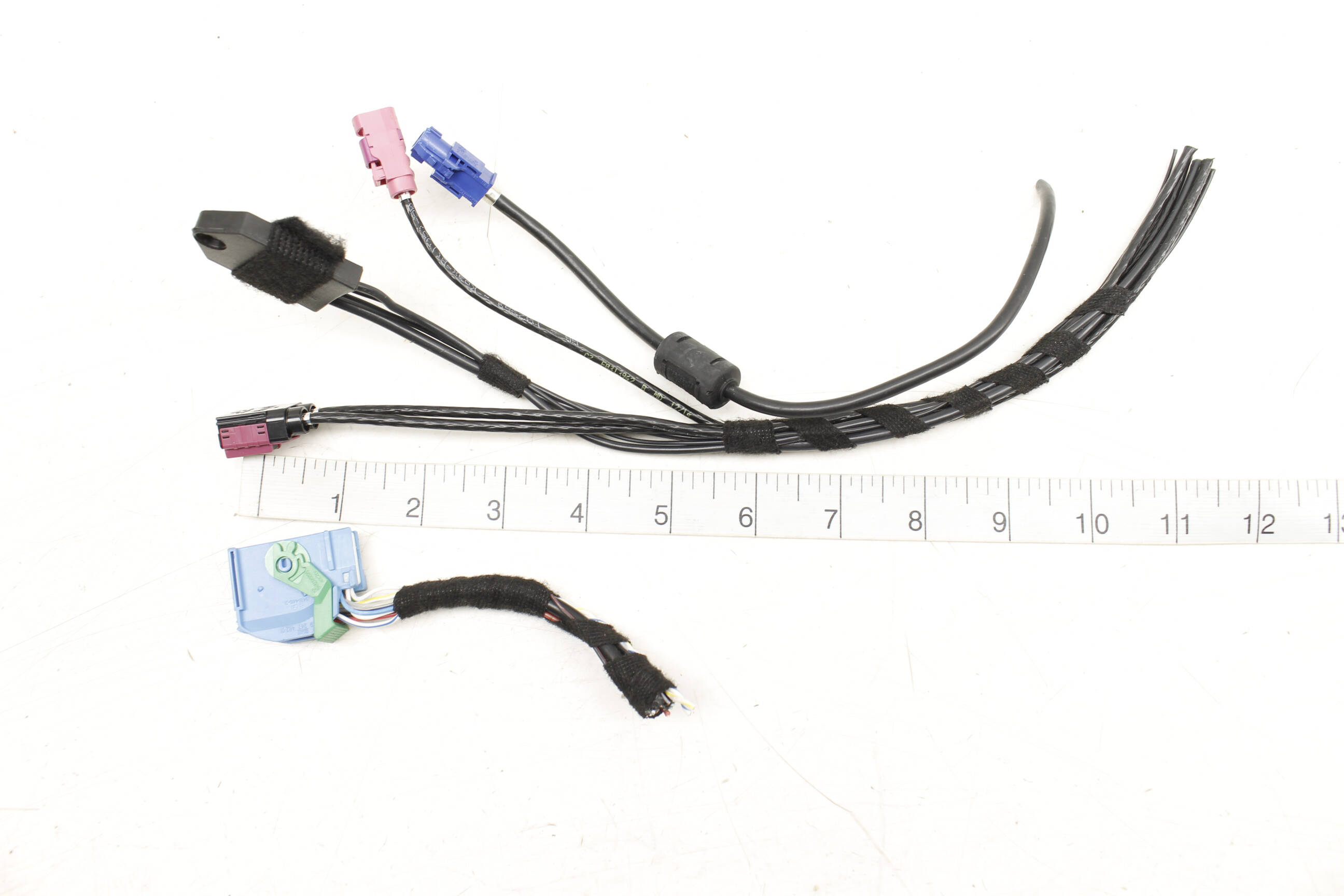 TELEMATICS MODULE WIRING CONNECTOR / PIGTAIL SET - BMW 528I XDRIVE