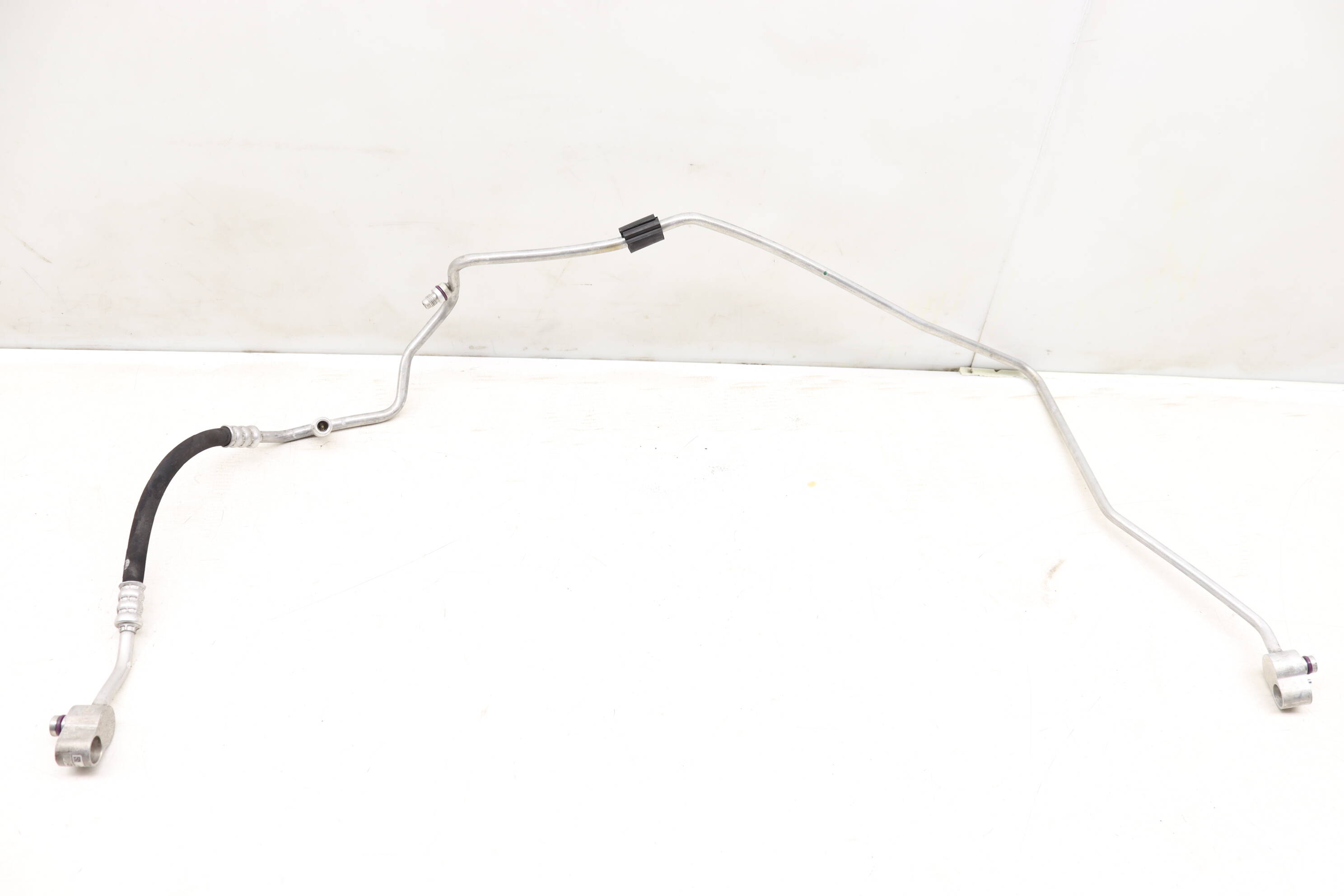 AC HOSE / LINE / PIPE - VW TIGUAN - 5N0820741C