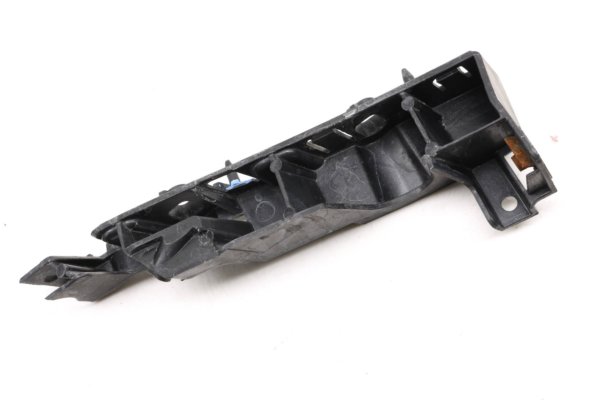 FRONT RIGHT - BUMPER GUIDE / BRACKET - AUDI A6 S6 - 4G0807284