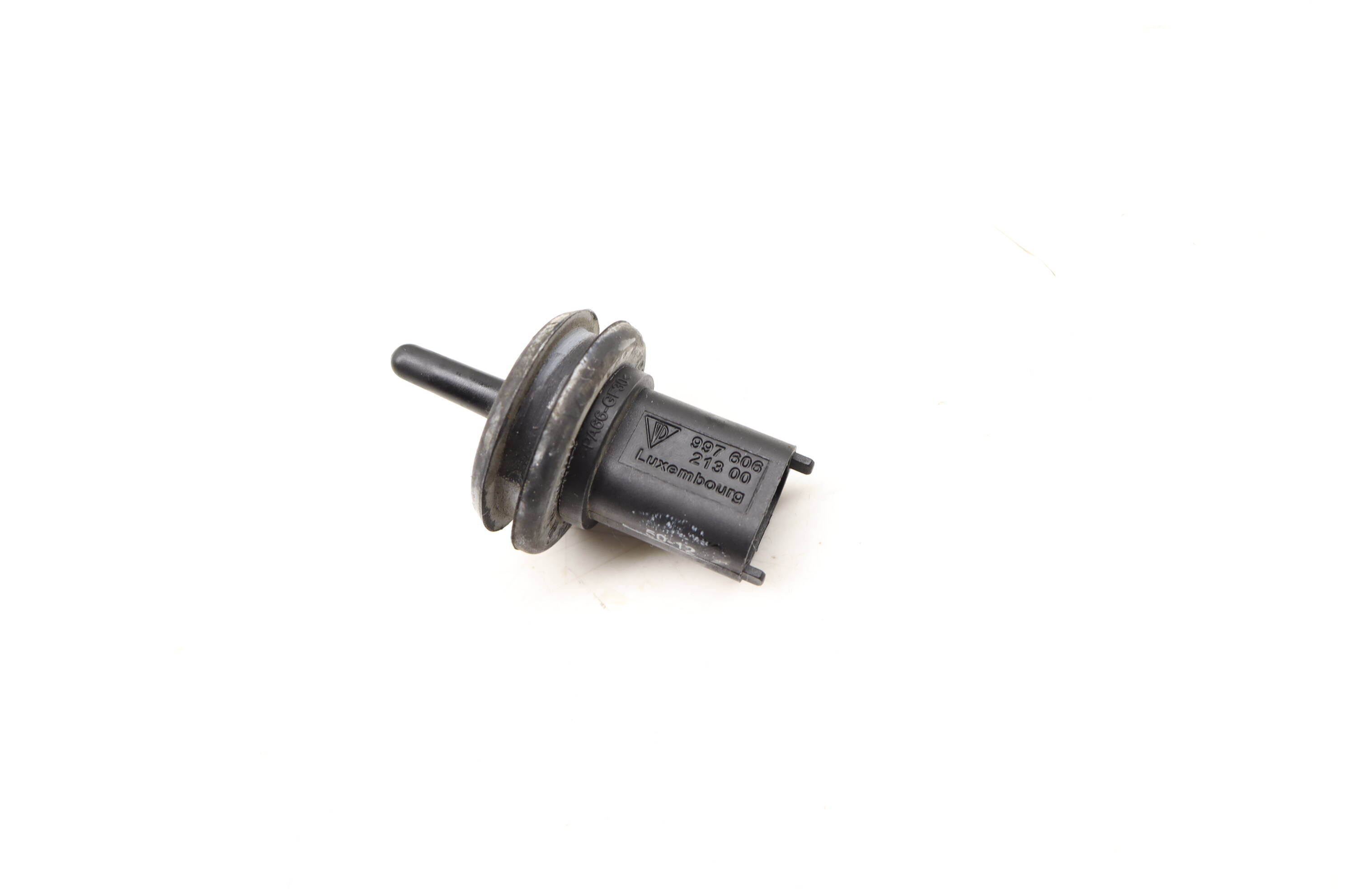 Porsche Air Intake Temperature Sensor 7P5906088