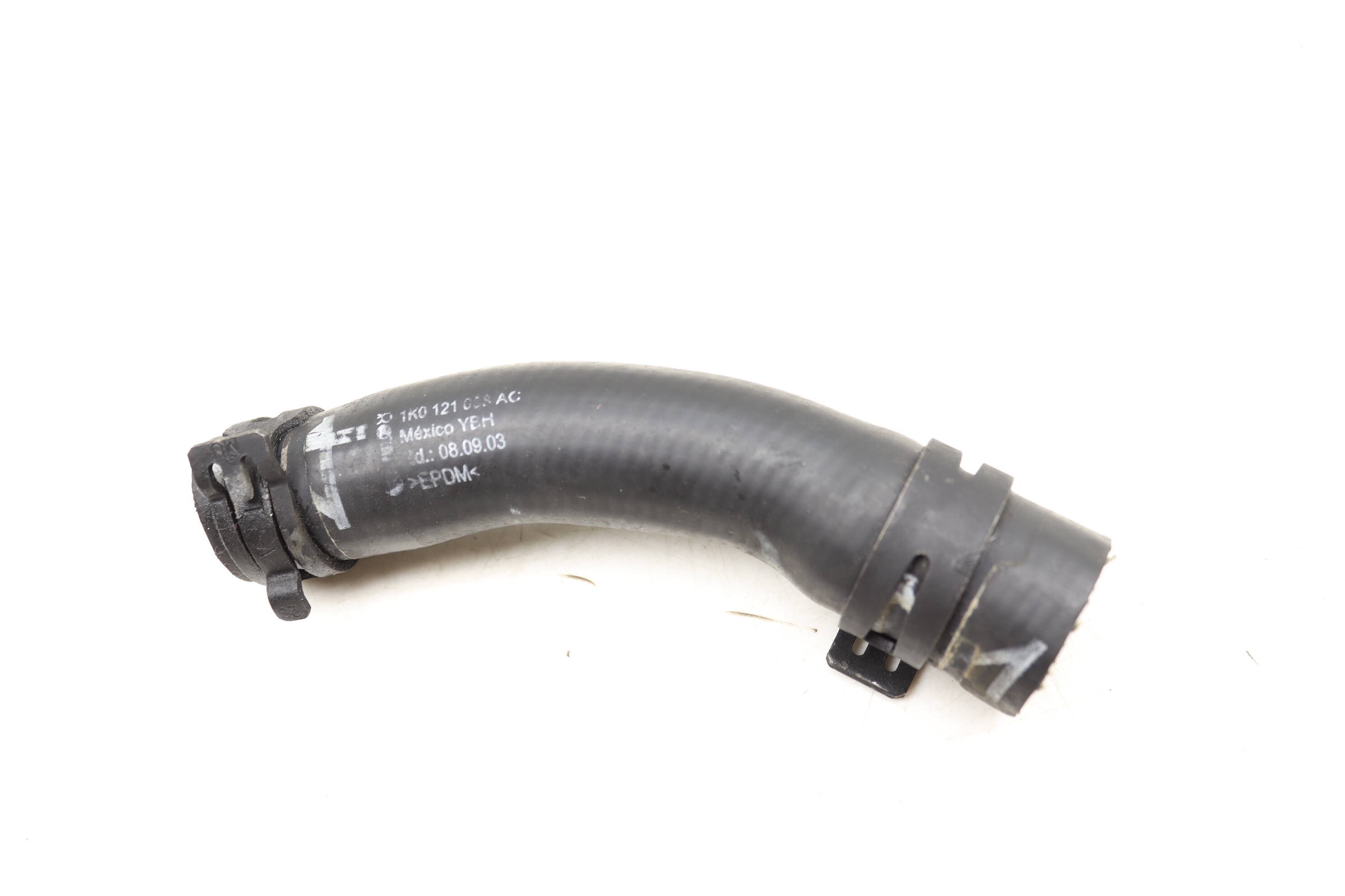 HEATER CORE COOLANT SUPPLY HOSE - VW BEETLE JETTA PASSAT - 5C0122157D