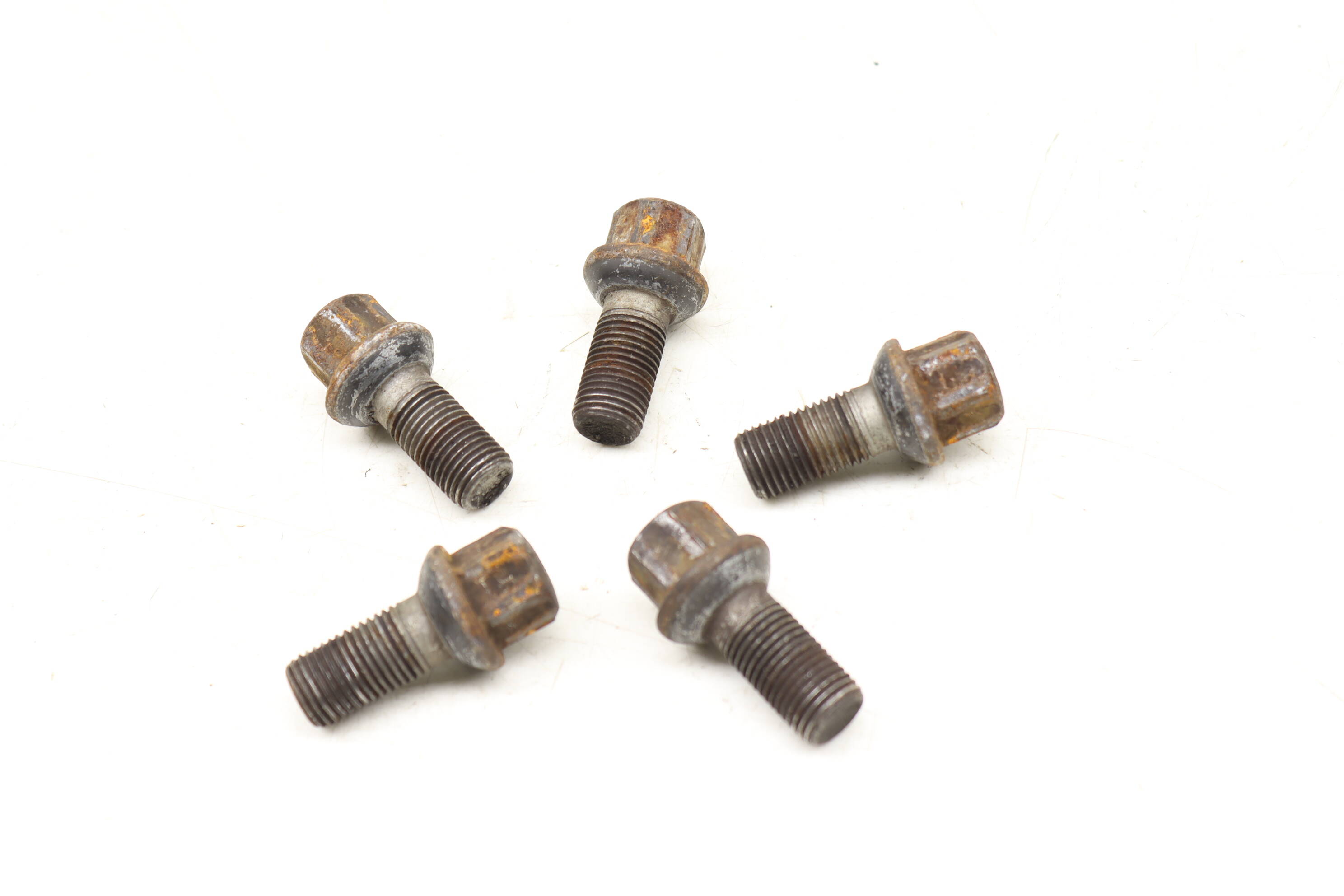 Mercedes-Benz Wheel / Lug Bolt Set (5) 0009904907