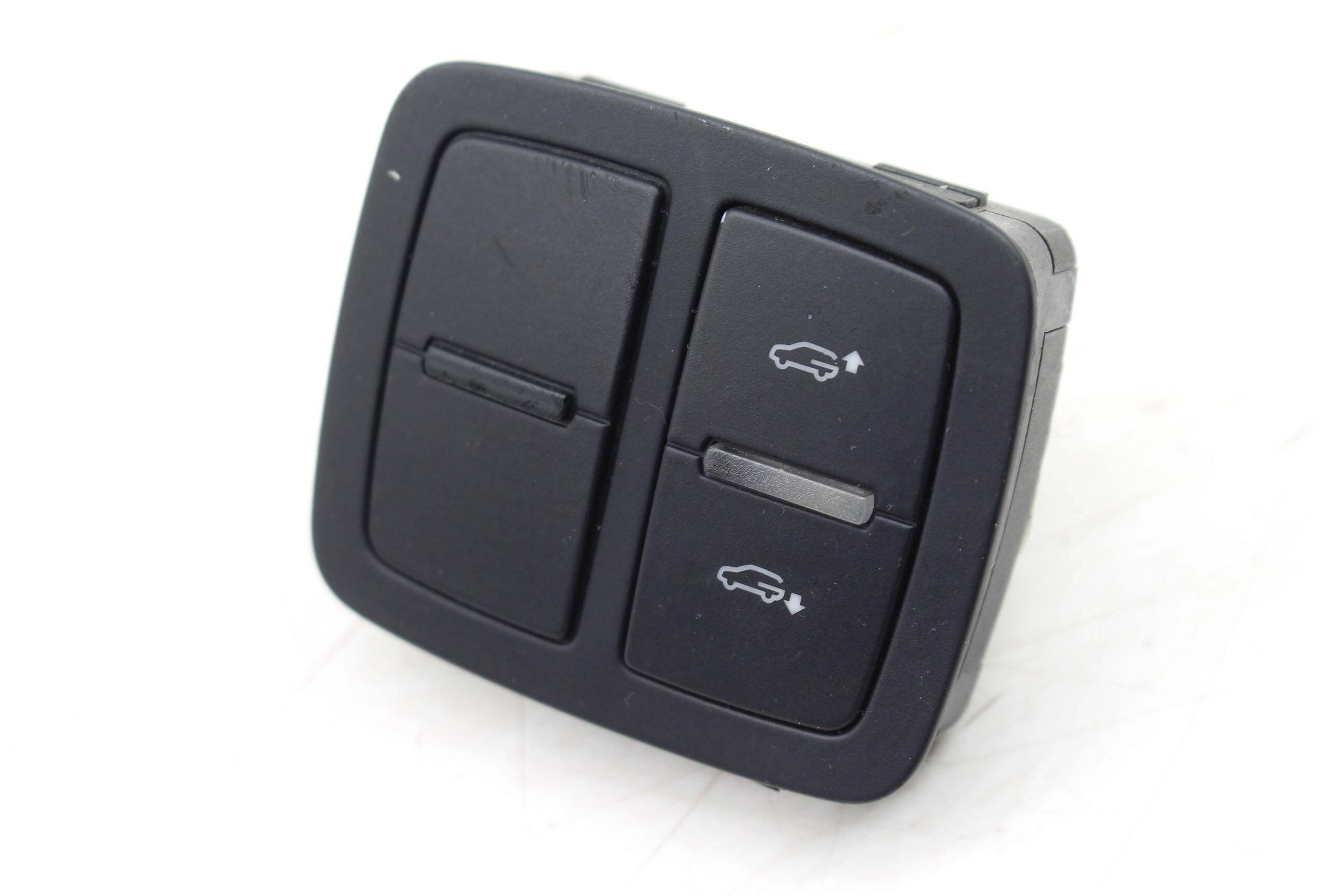 Audi Trunk License Plate Light / Handle Assembly 4L0827574