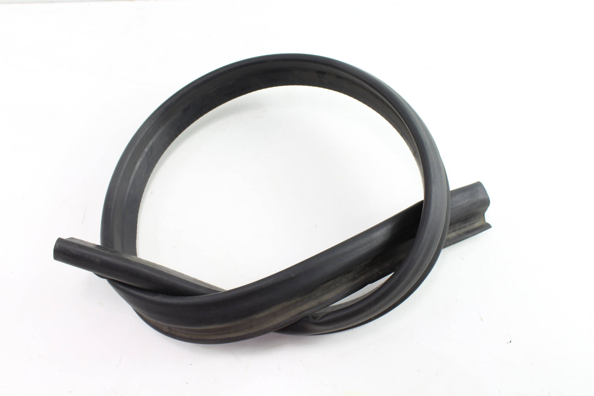 Audi Rain Tray Weather Stripping / Seal (Q7) 4L0823723