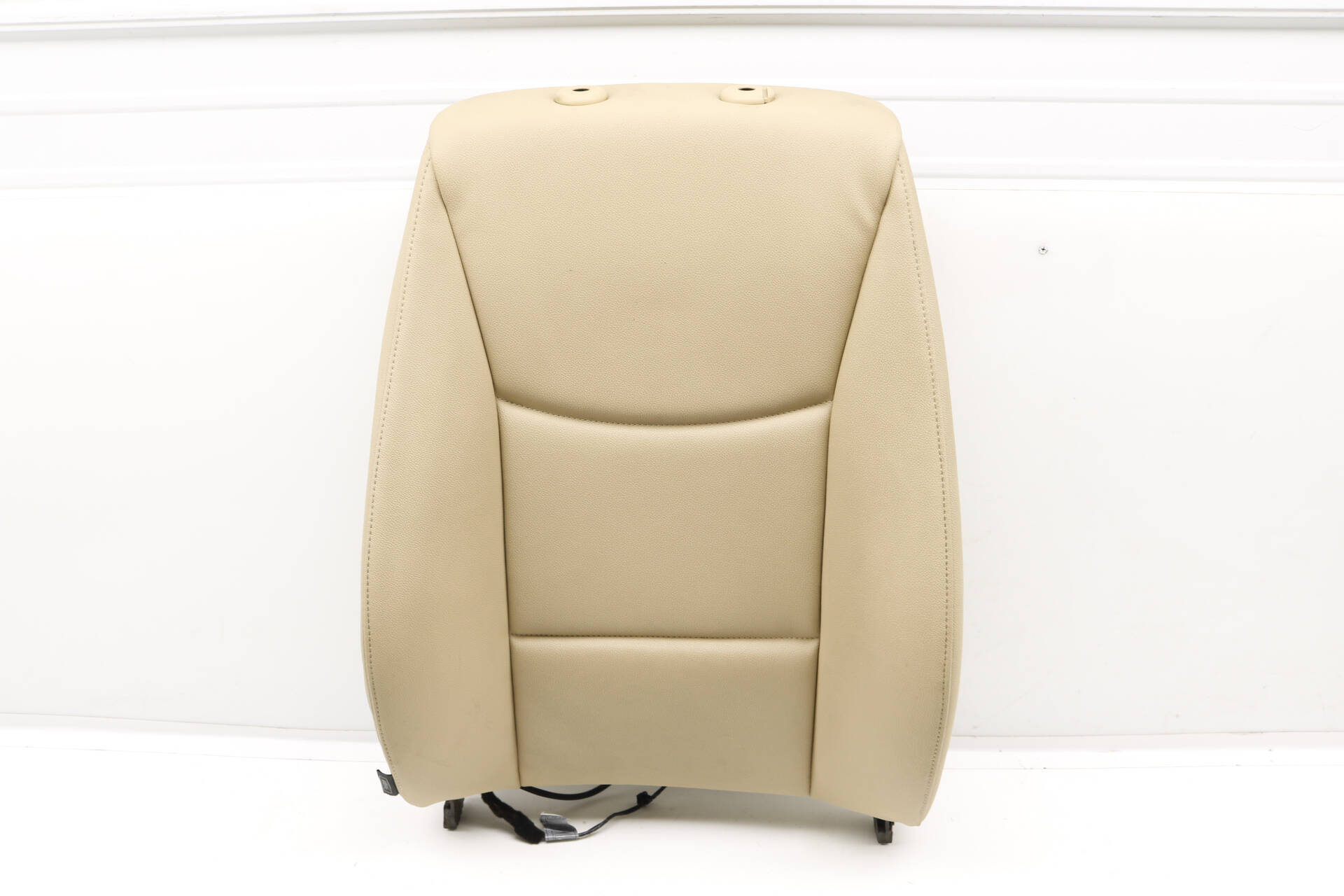 BMW Upper Seat Backrest Cushion Assembly (Sensatec) 52106956374