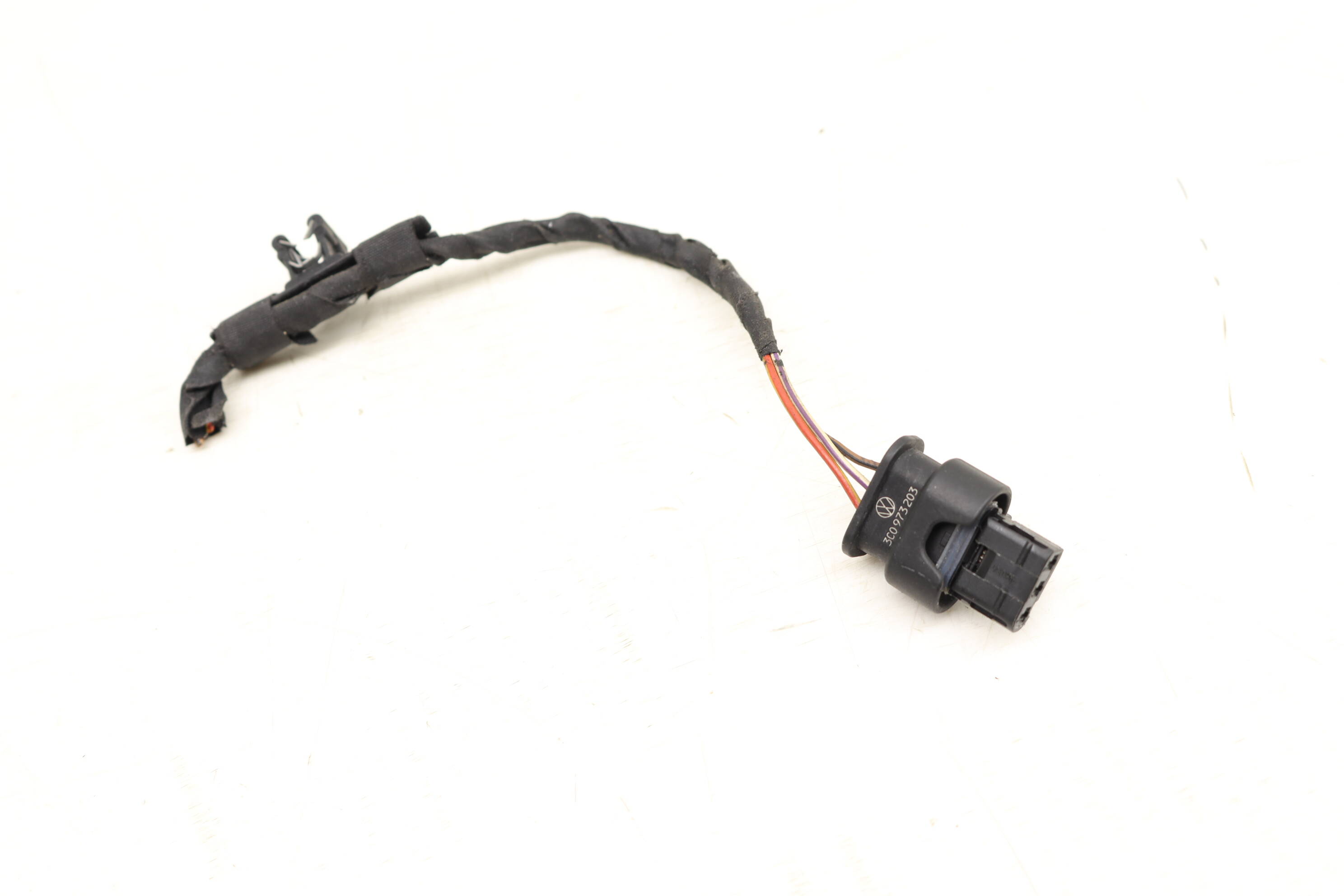 Audi 3-Pin Wiring Harness Connector / Pigtail 3C0973203