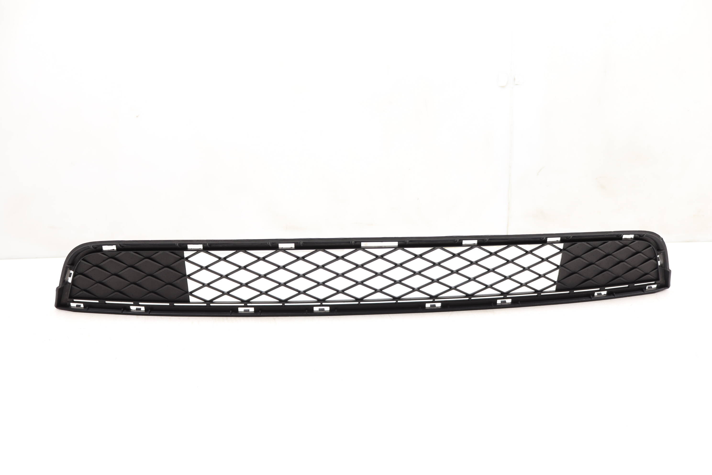 BMW Front Lower Center Bumper Grille (X3) 51117210465