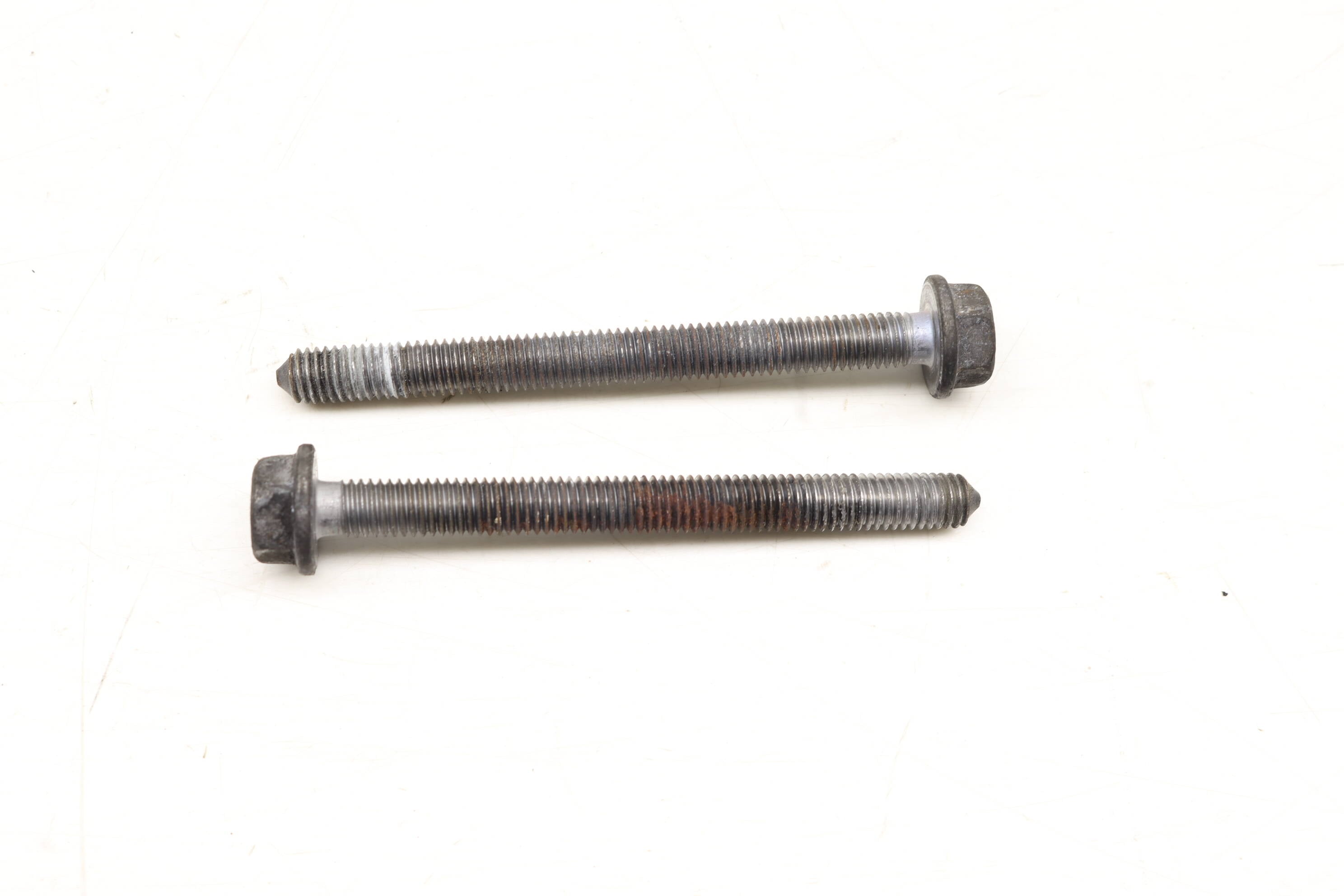 ALTERNATOR SCREW / BOLT SET (2) - AUDI A3 A6 A8 Q7 Q8 VW CC EOS R32